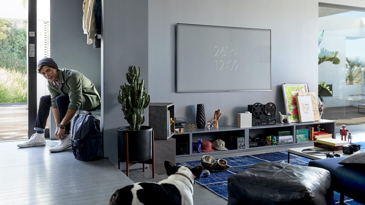 Samsung's Latest TV Camouflages Itself When You're Not Using It - Fast ...