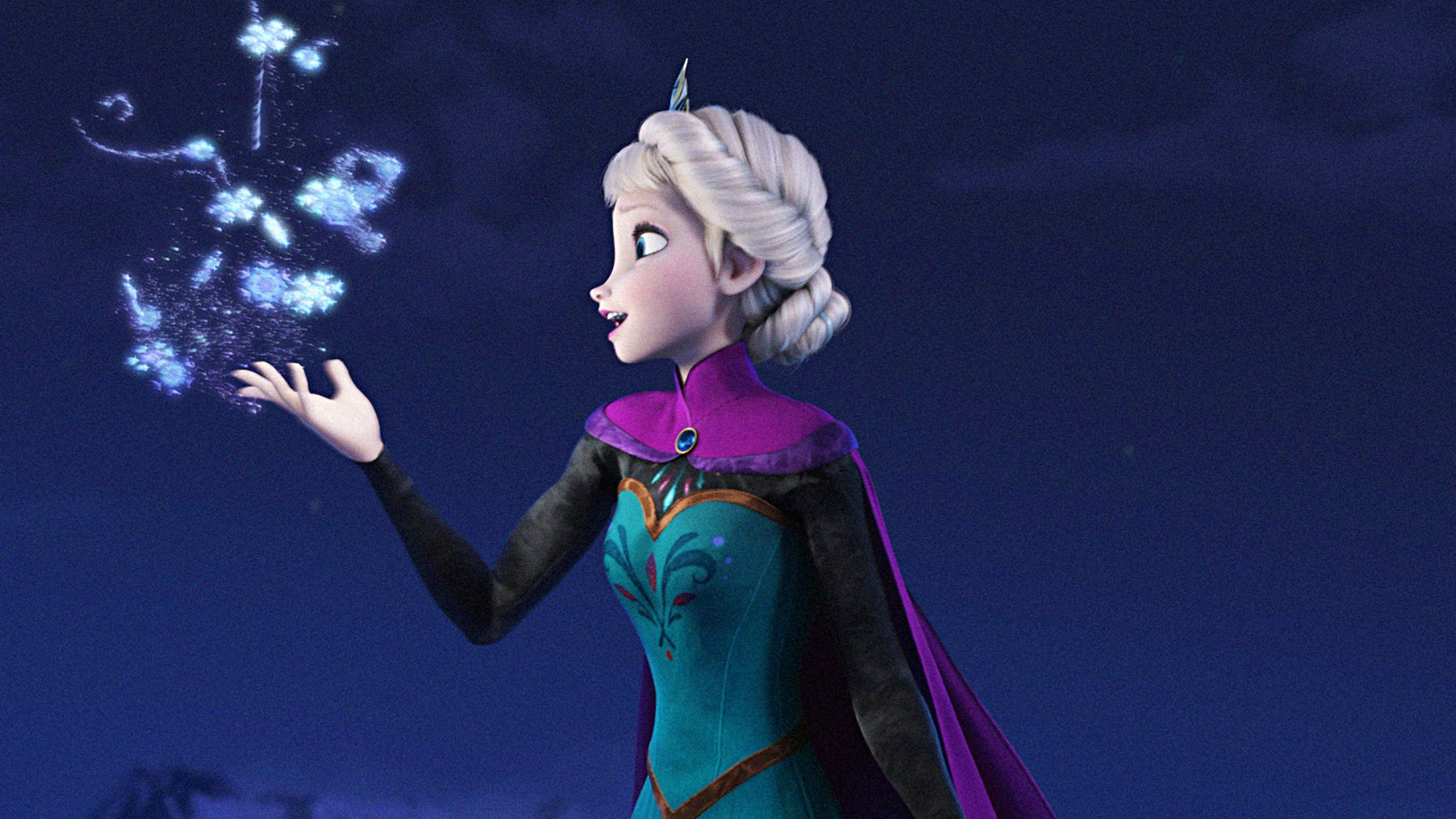 Elsa Could Get A Girlfriend In "Frozen 2" (But Don't Bet On It Just Yet ...