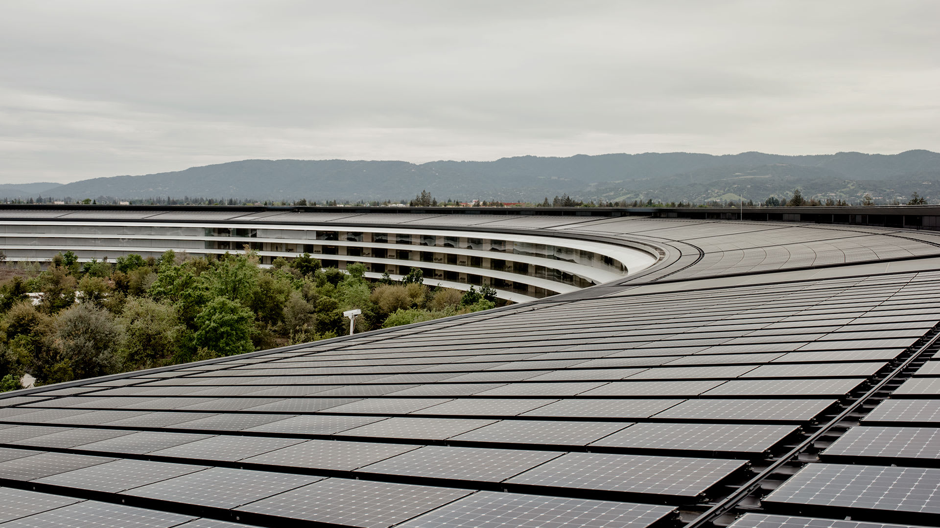 Apple Now Runs On 100% Green Energy, And Here's How It Got There - Fast ...