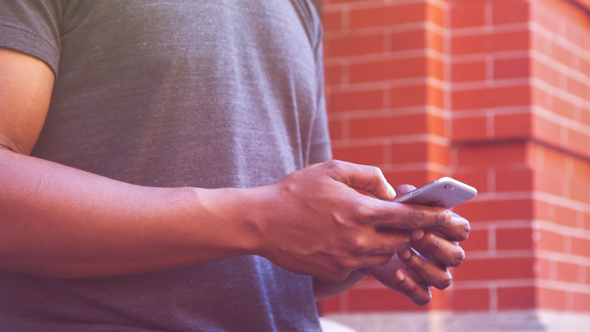 Apple is pulling apps that share location data without user consent ...