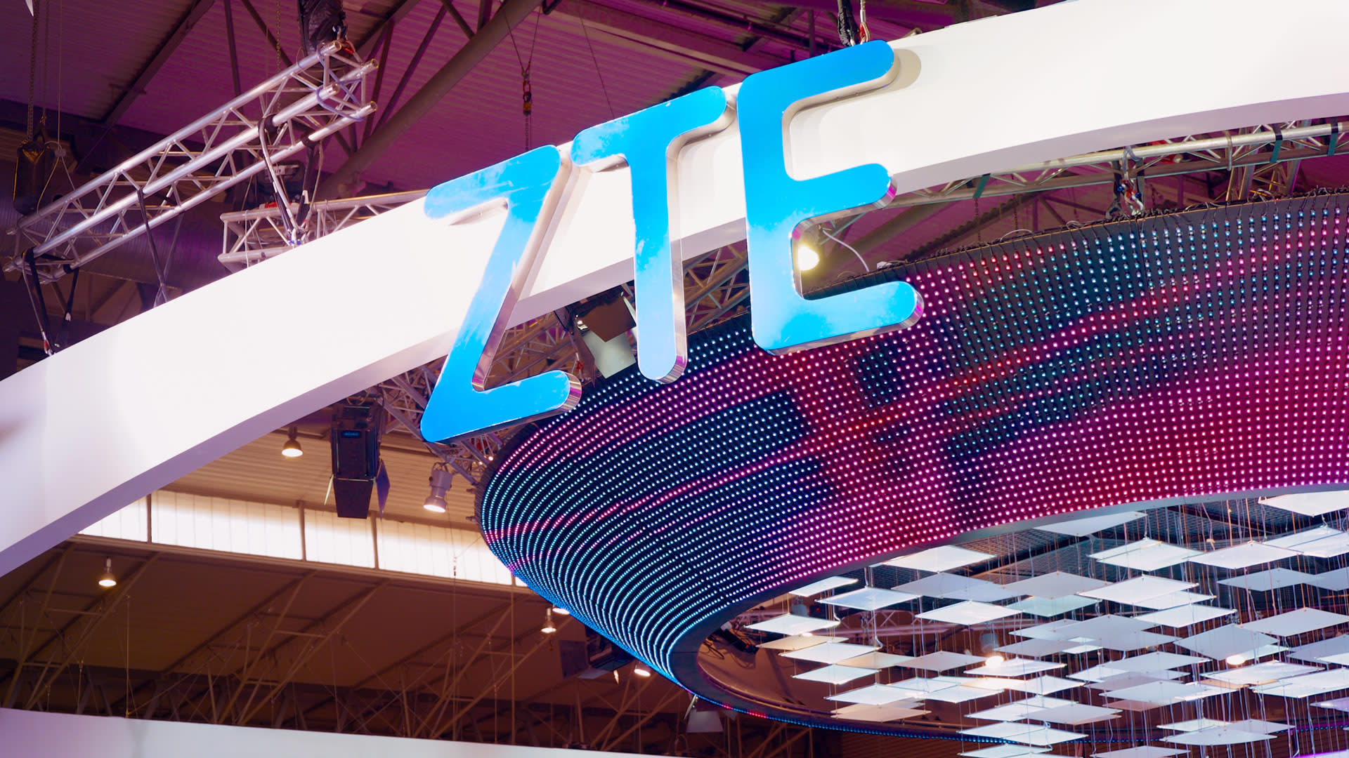 The U.S. and China have a draft plan to settle the ZTE dispute - Fast ...