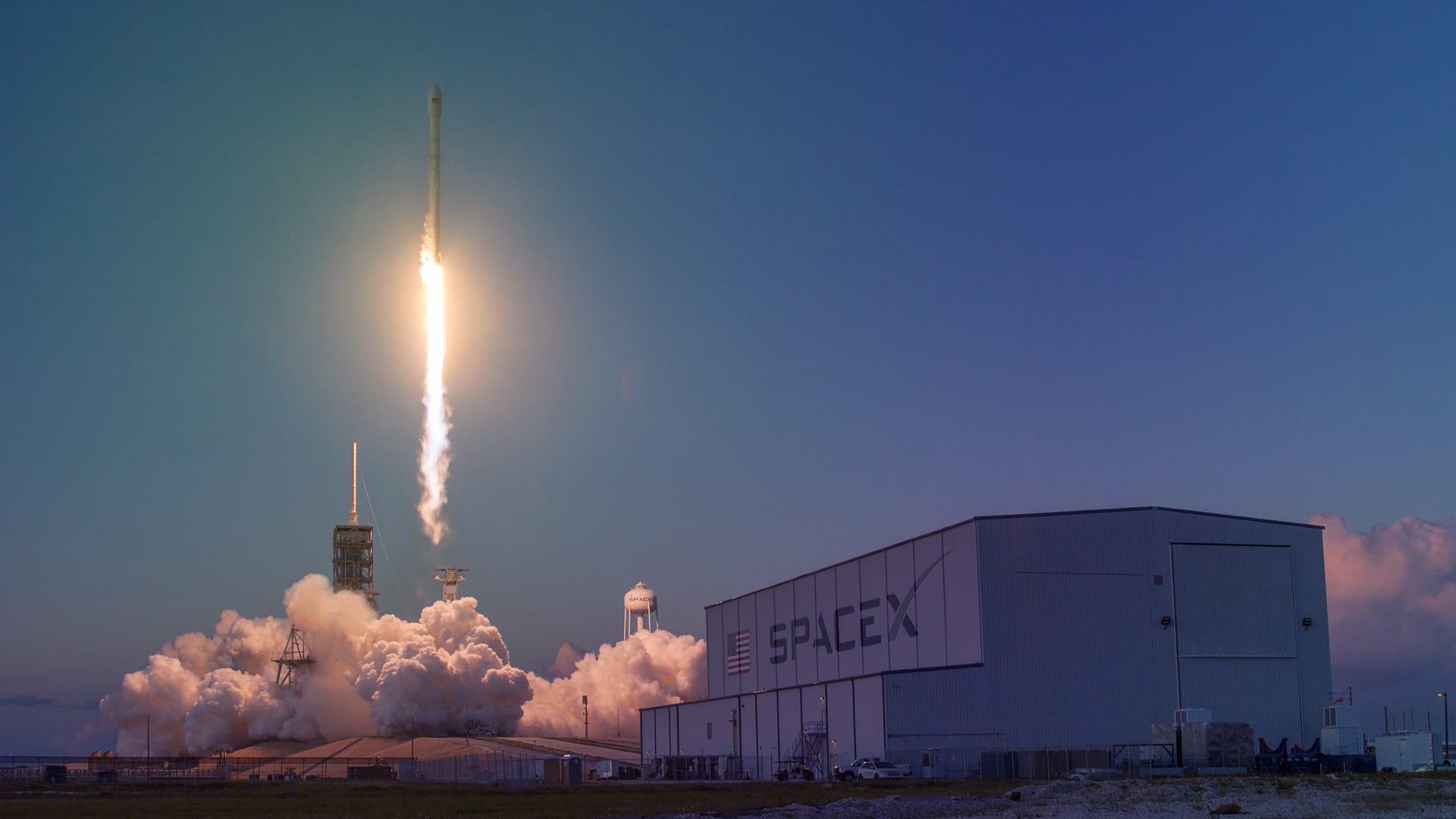 Elon Musk teases what SpaceX's running track will look like - Fast Company