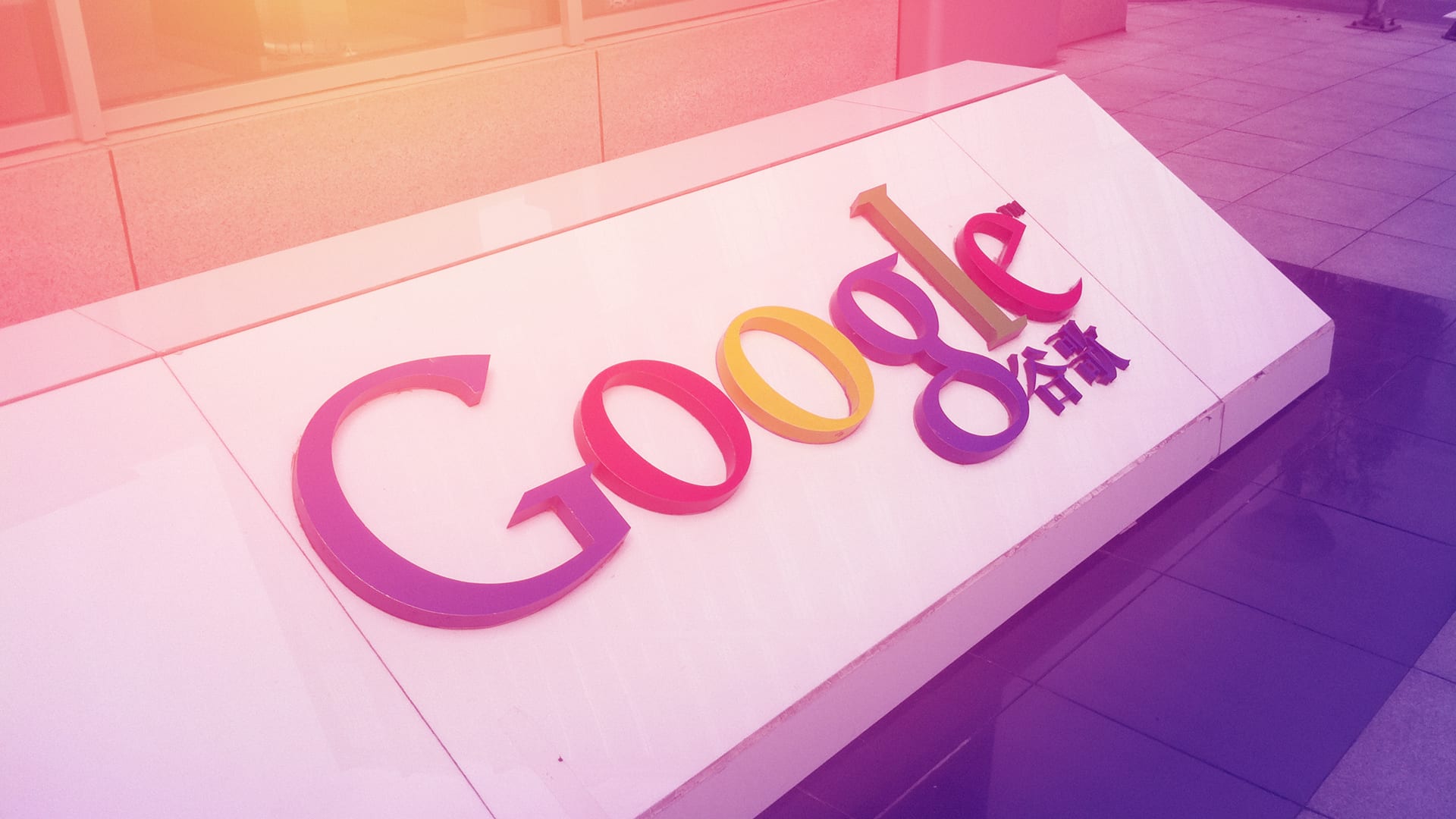 Report: Google plans to launch censored search engine in China in next ...