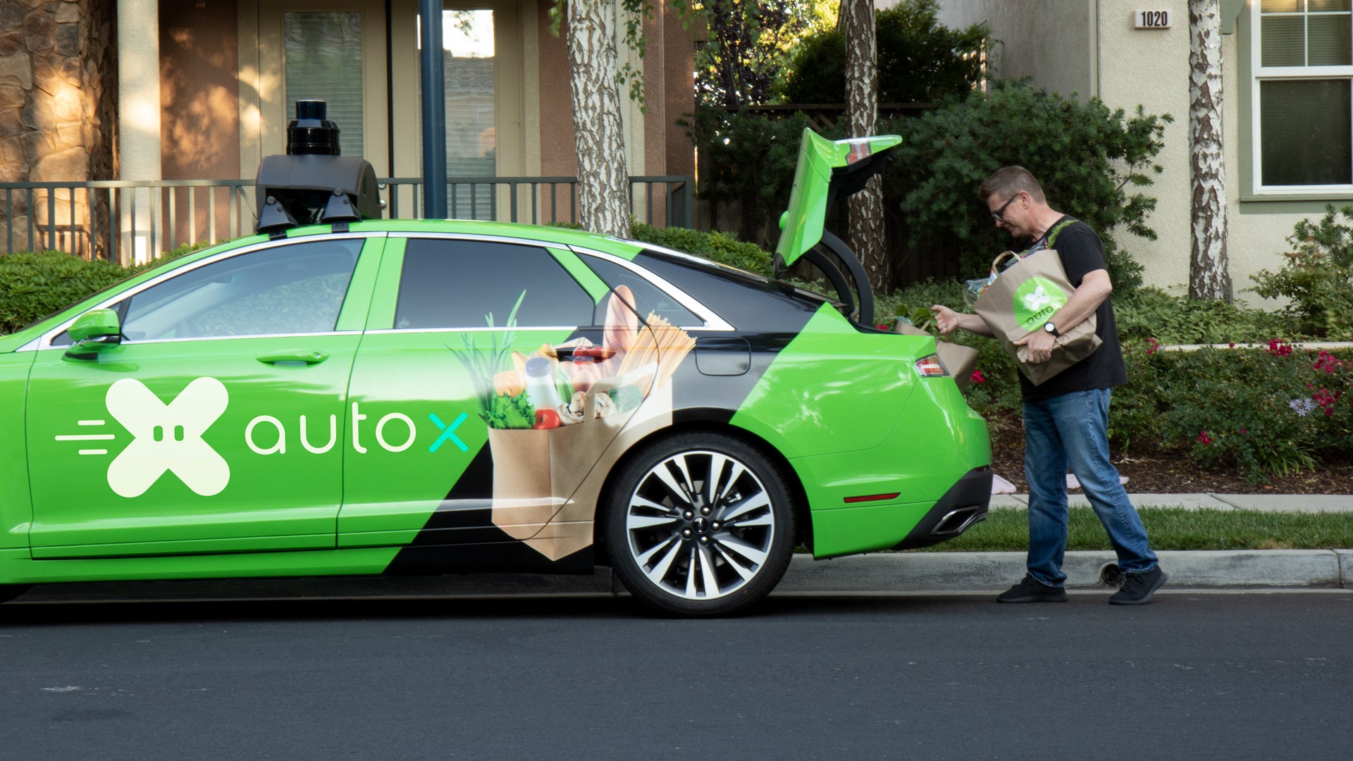 The world's first self-driving grocery delivery cars are on roads in ...
