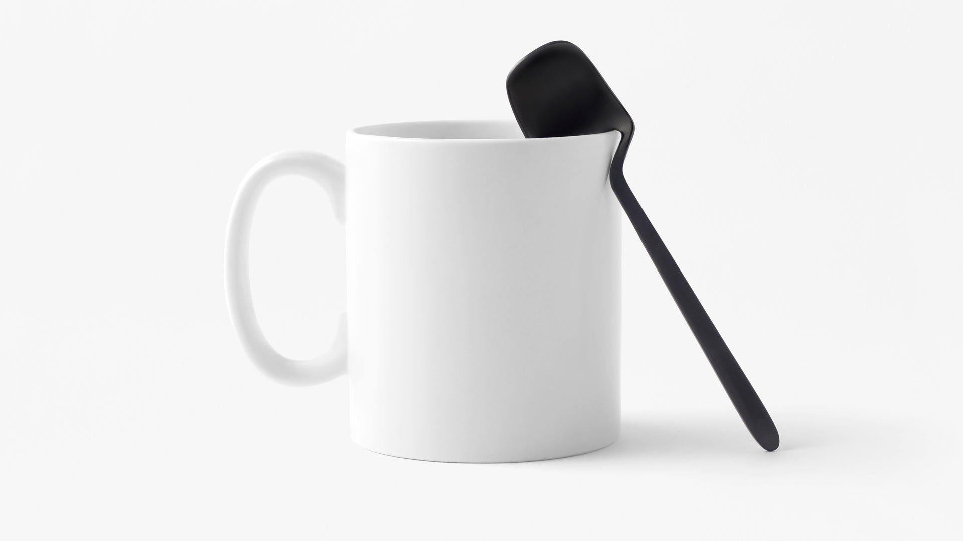 This clever cutlery keeps dirty spoons off clean tables - Fast Company