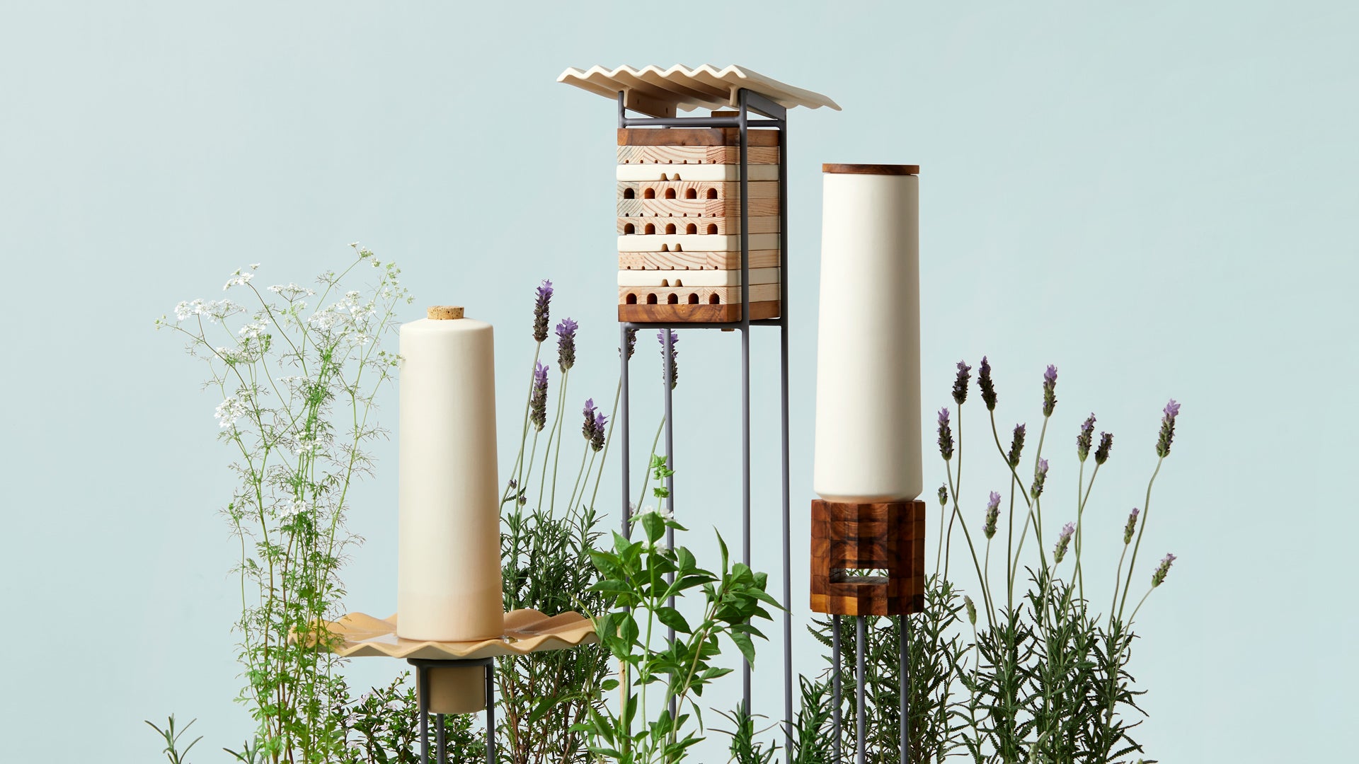 These tiny houses give solitary urban bees a place to live - Fast Company
