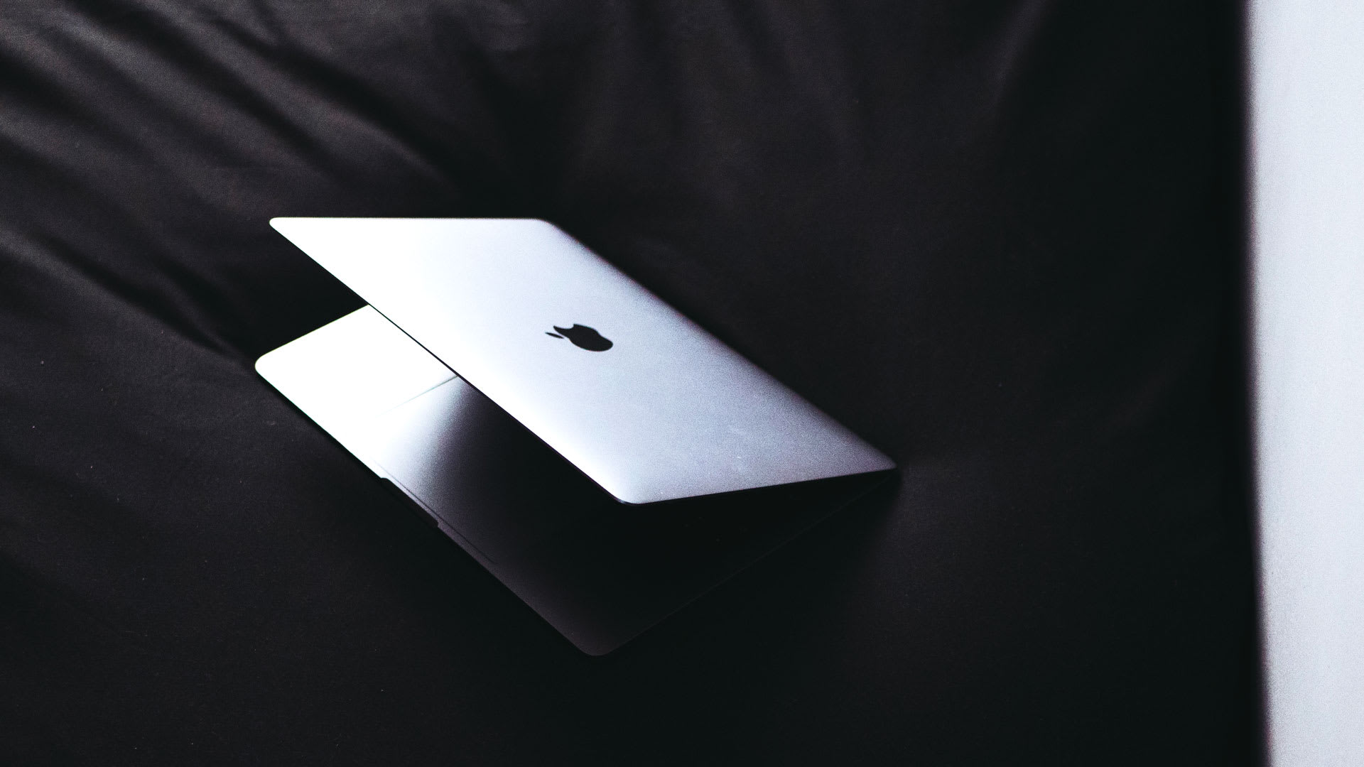 How Big Data gives big companies like Apple and Amazon an edge - Fast ...