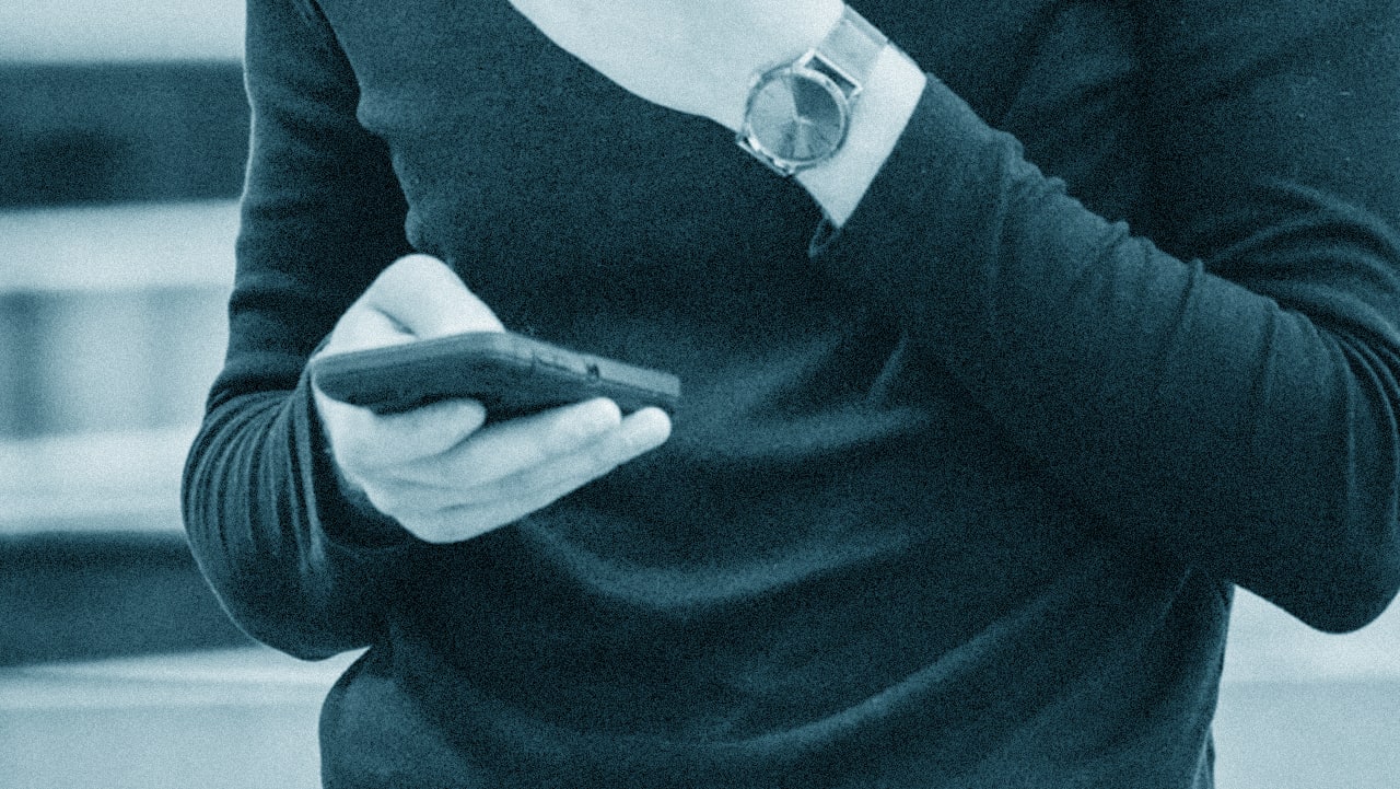 Facebook announces "one strike" policy to fight live-streaming abuses ...