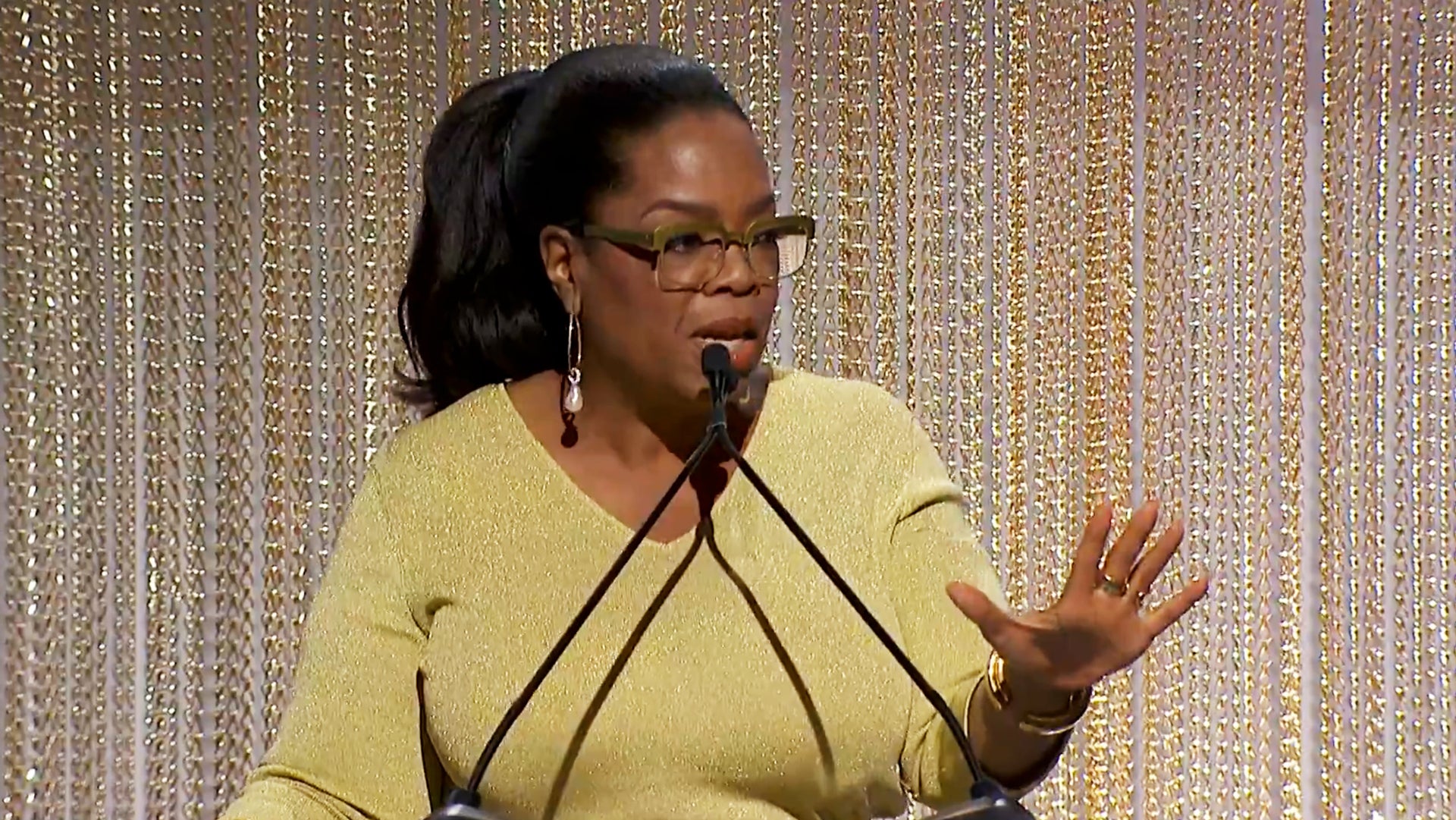 Here's how Oprah Winfrey negotiates raises - Fast Company