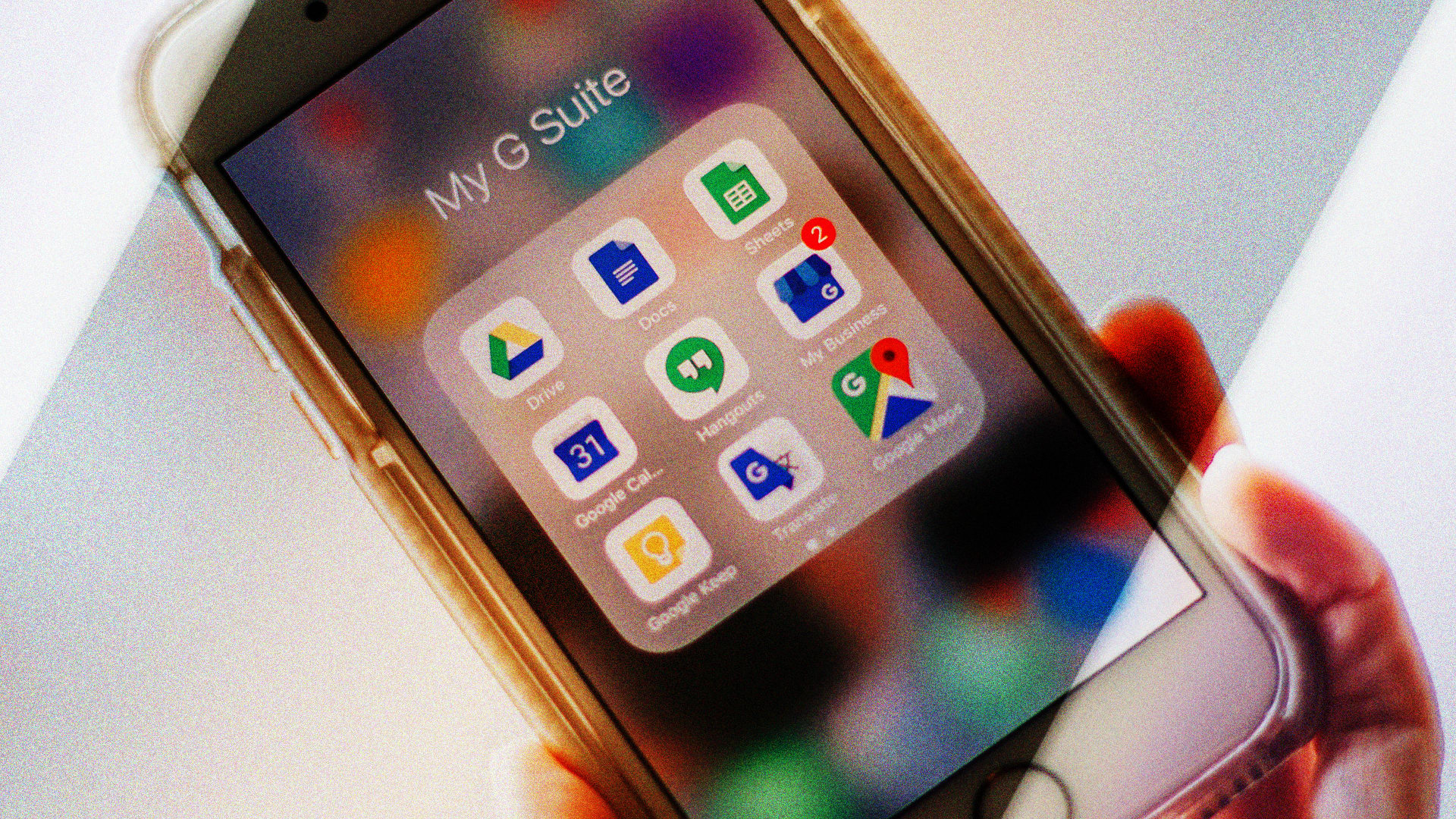 Google will keep classic Hangouts on life support a little longer ...