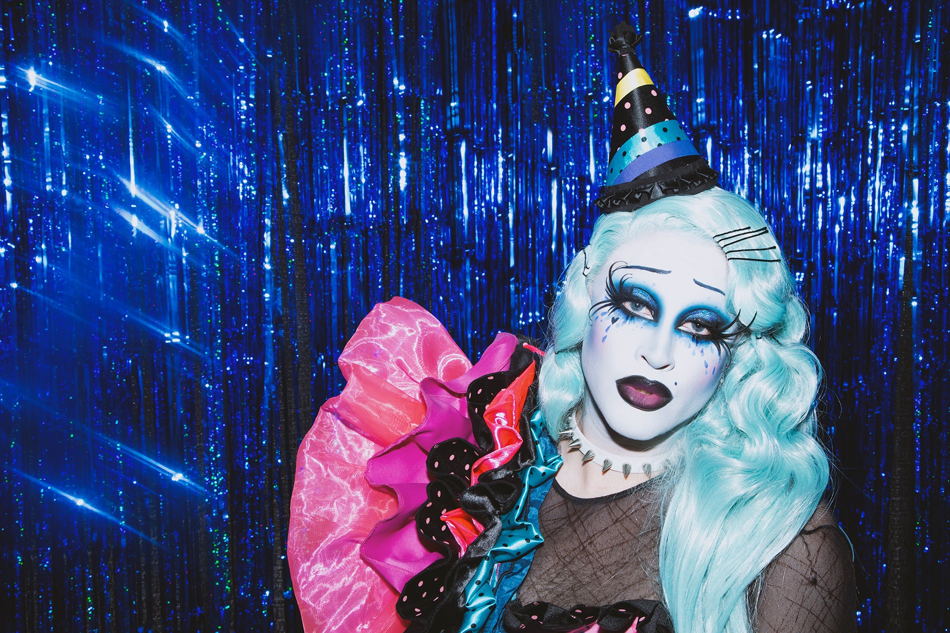 Check out the drama, fashion, and wit on display at New York DragCon ...