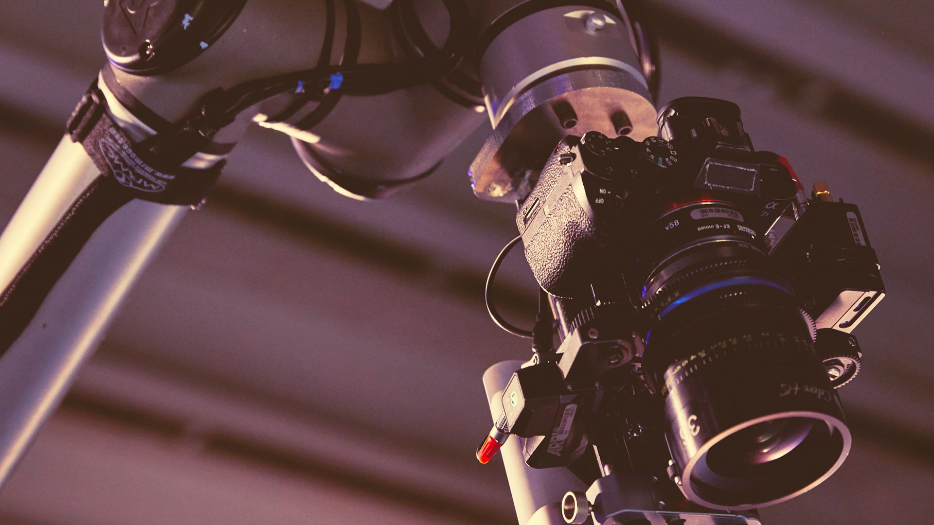 This giant robotic arm was one of the stars of New York Fashion Week ...