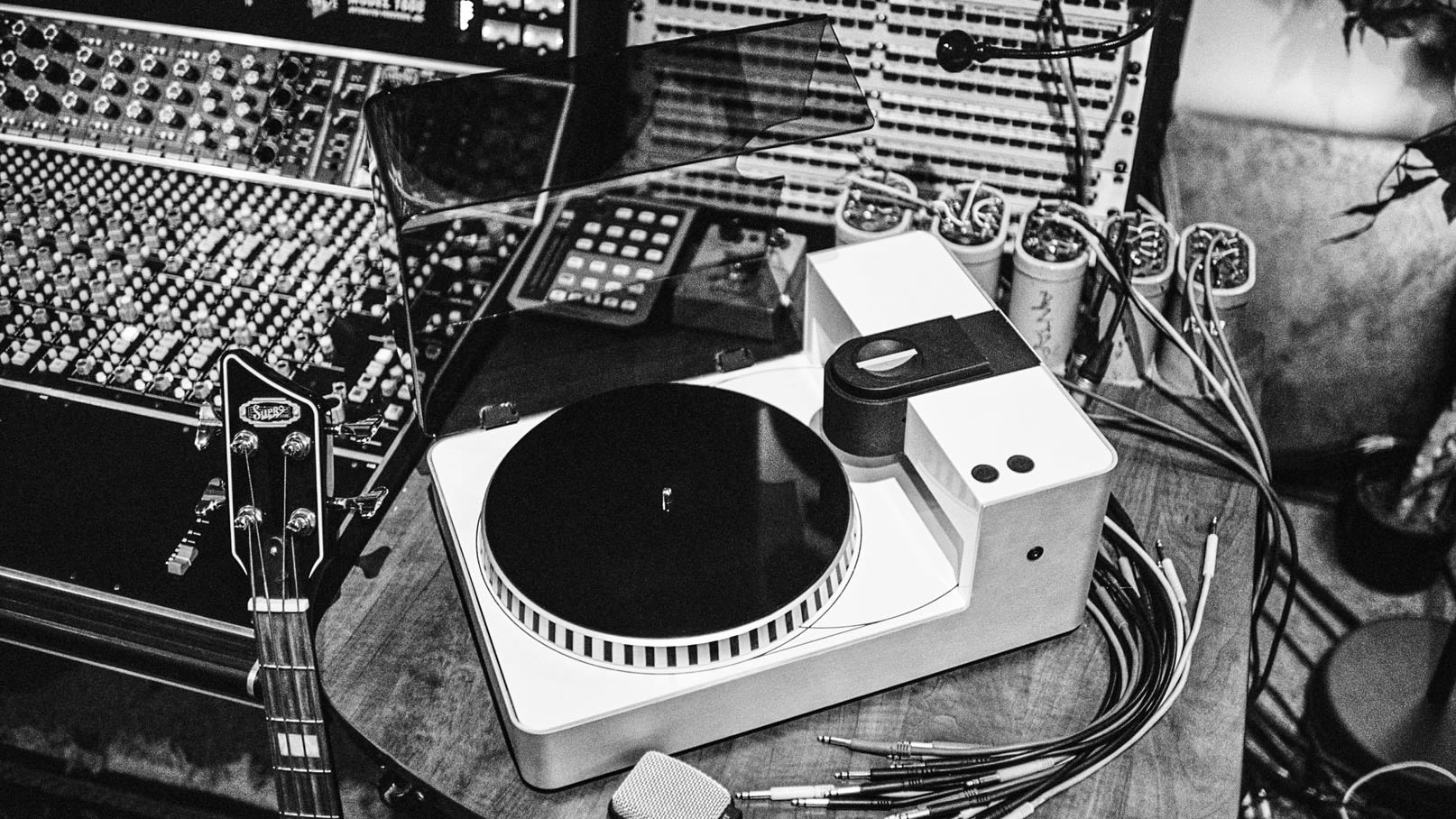 You can now make your own vinyl records with this at-home machine ...