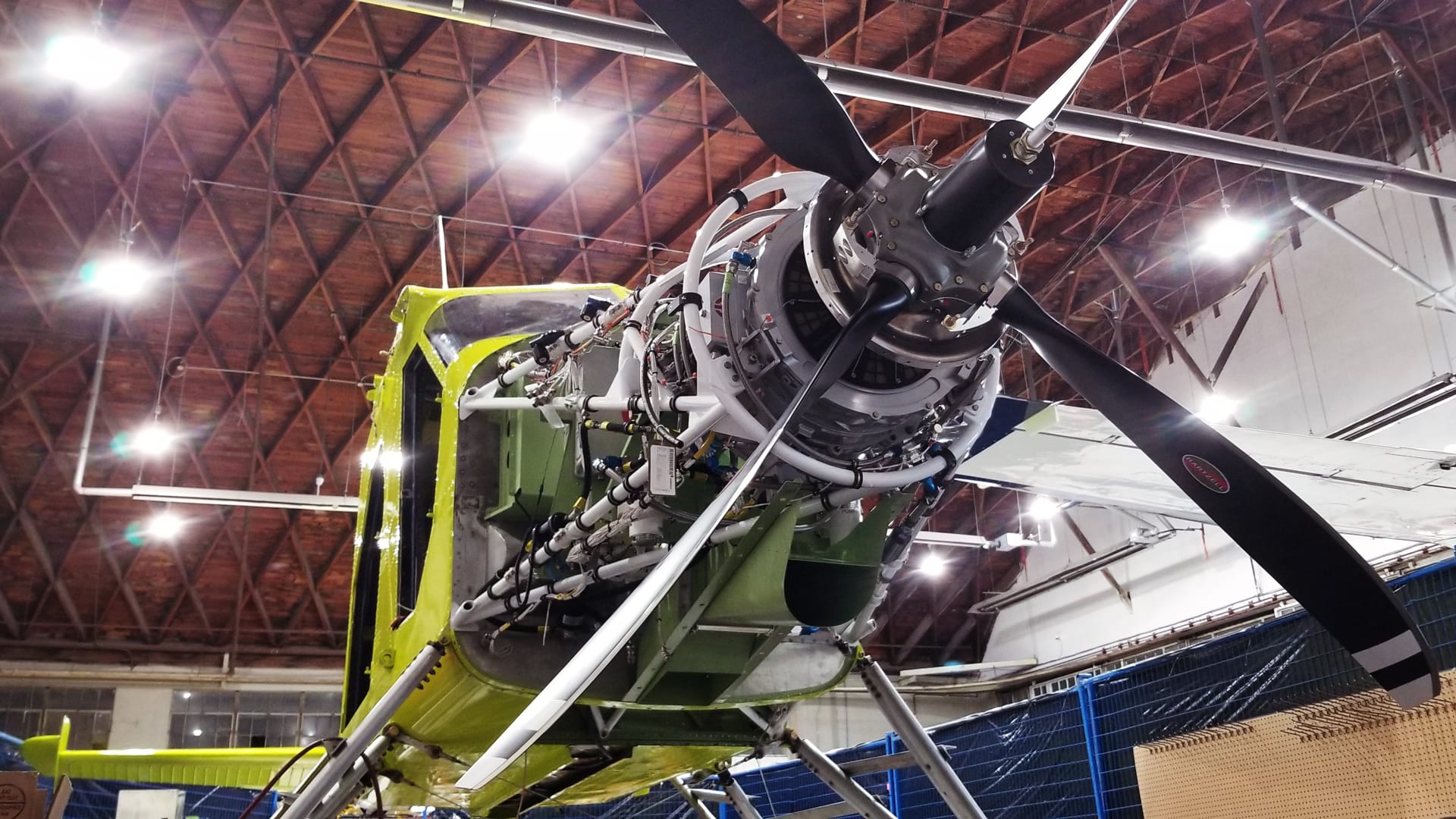 This all-electric airplane is flying the first commercial test flight ...