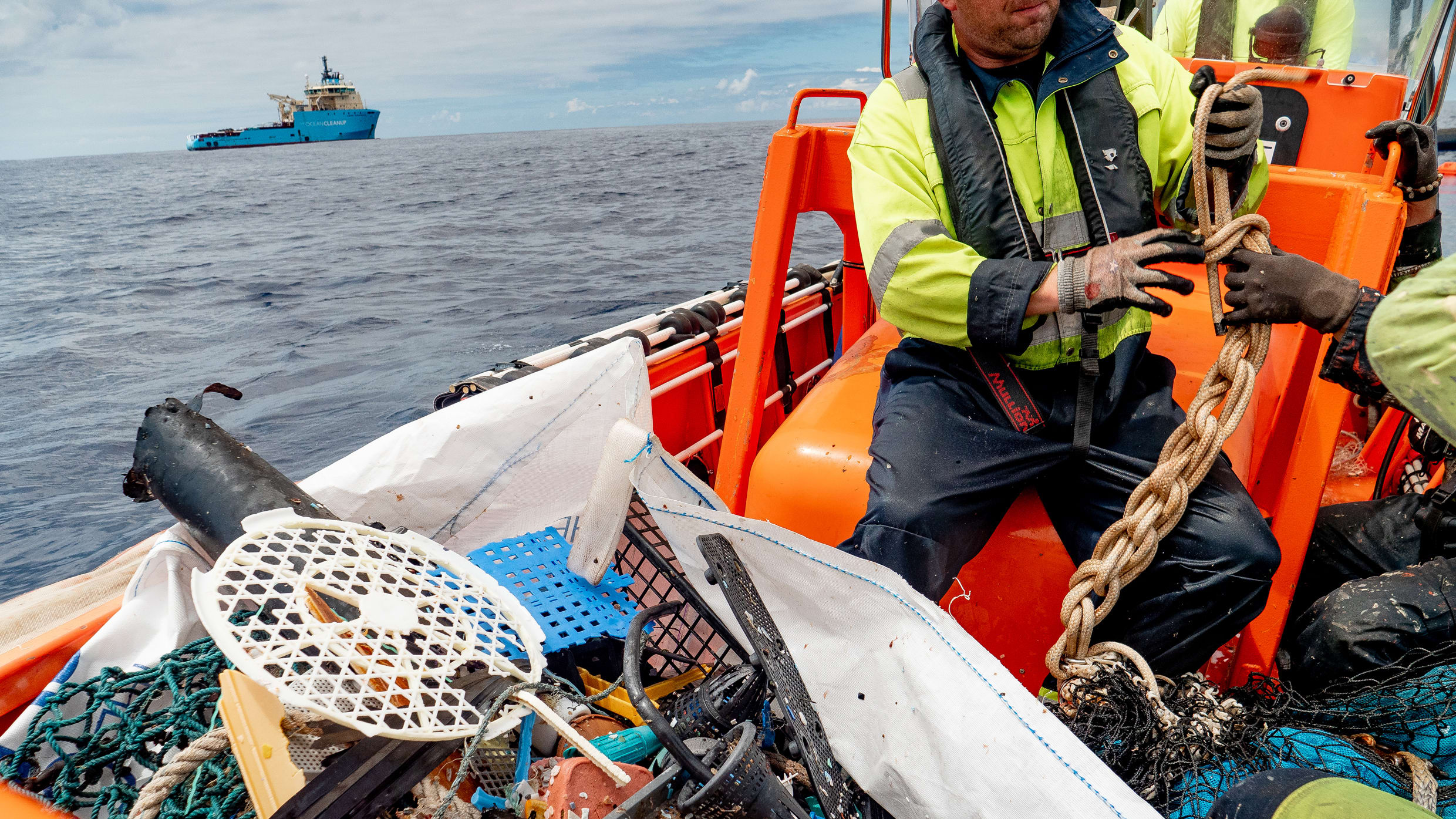 The Ocean Cleanup device has returned from the Pacific Garbage Patch ...
