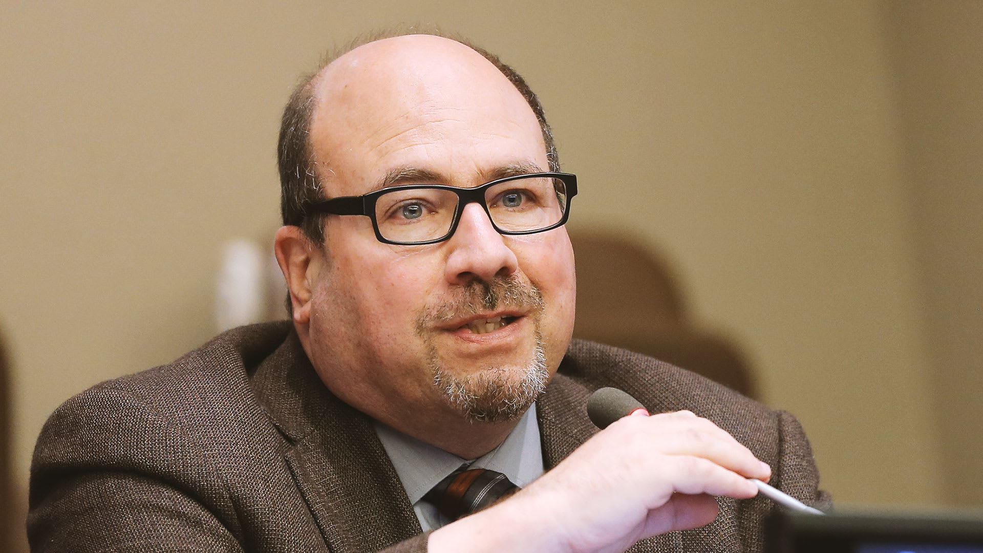 Craig Newmark is so worried about 2020 election security he's funding ...
