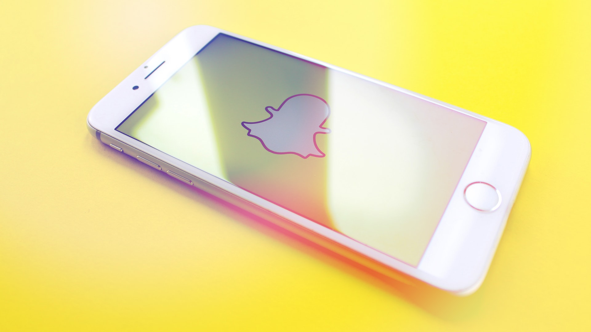 Snapchat memories 2019: Here's how to see your 'year end' story - Fast ...