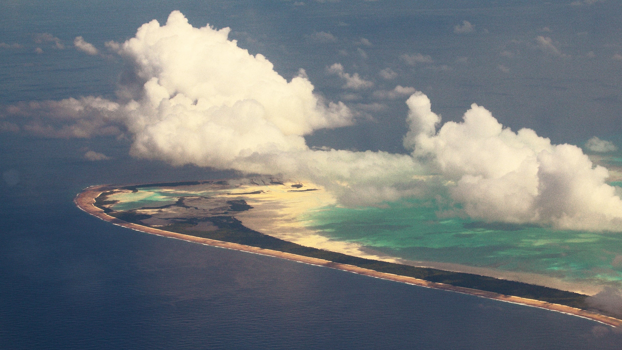 This Pacific island nation plans to raise itself above the ocean to ...