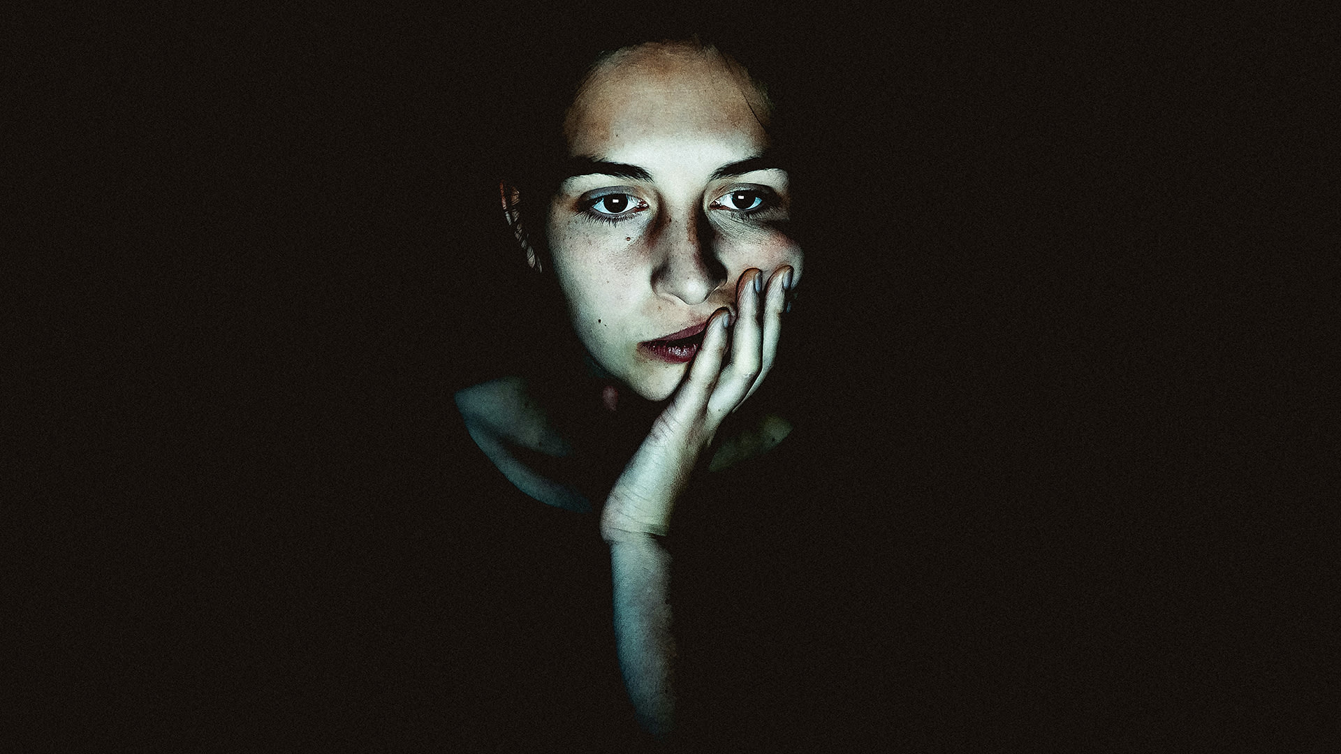 A Stanford deception expert and cybersecurity CEO explain why people ...