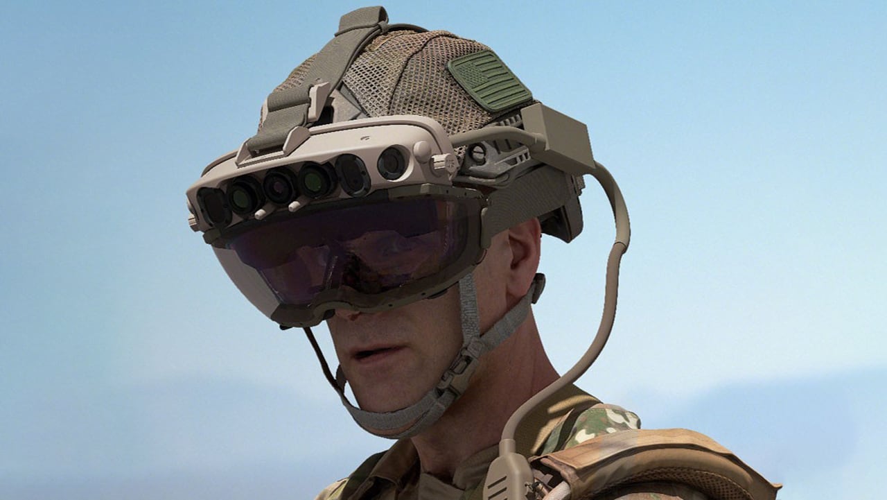 Here's how the Army will use 120,000 Microsoft HoloLens headsets in ...