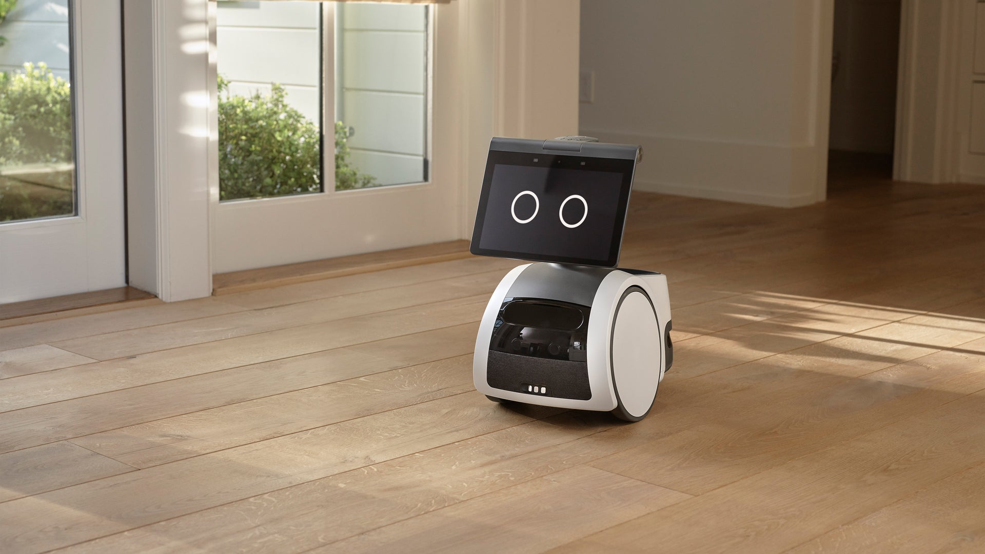 Life with Astro: What it's like to use Amazon's robot in your own home ...