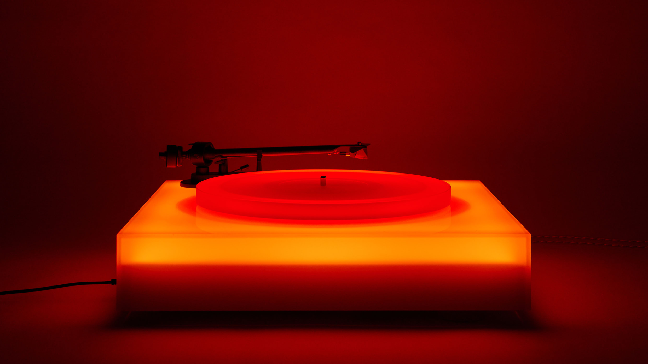 These glowing turntables by Brian Eno feel like the future of music ...