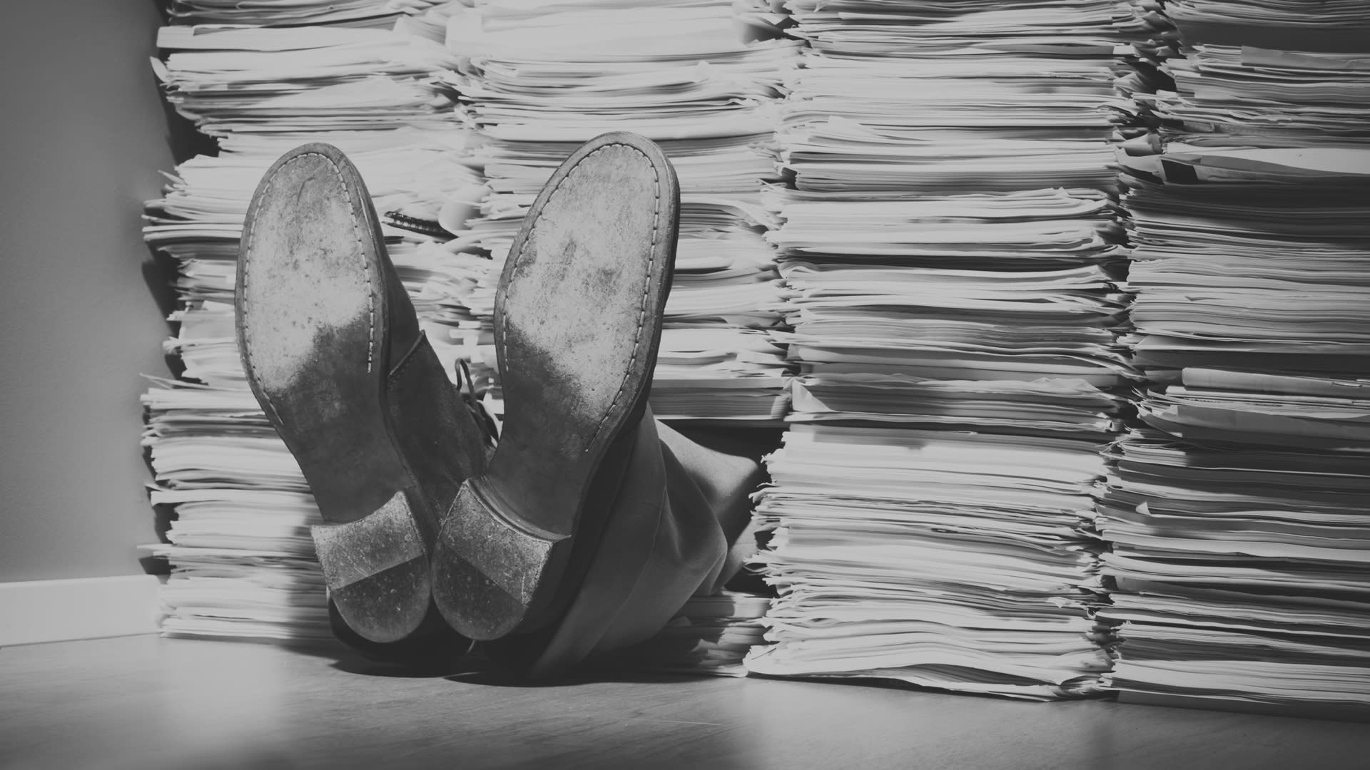 The most effective way to talk to your boss about having too much work ...