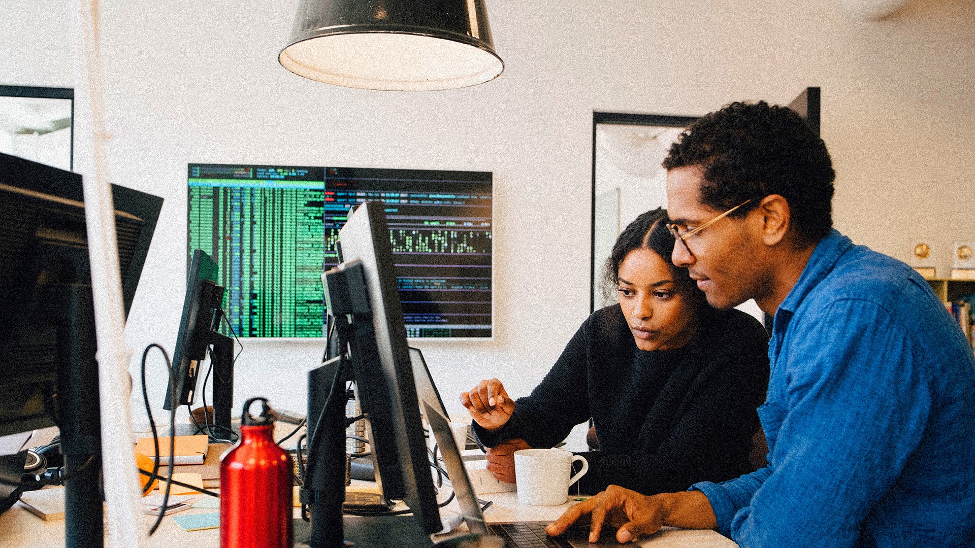 How to use AI to improve employee performance and engagement