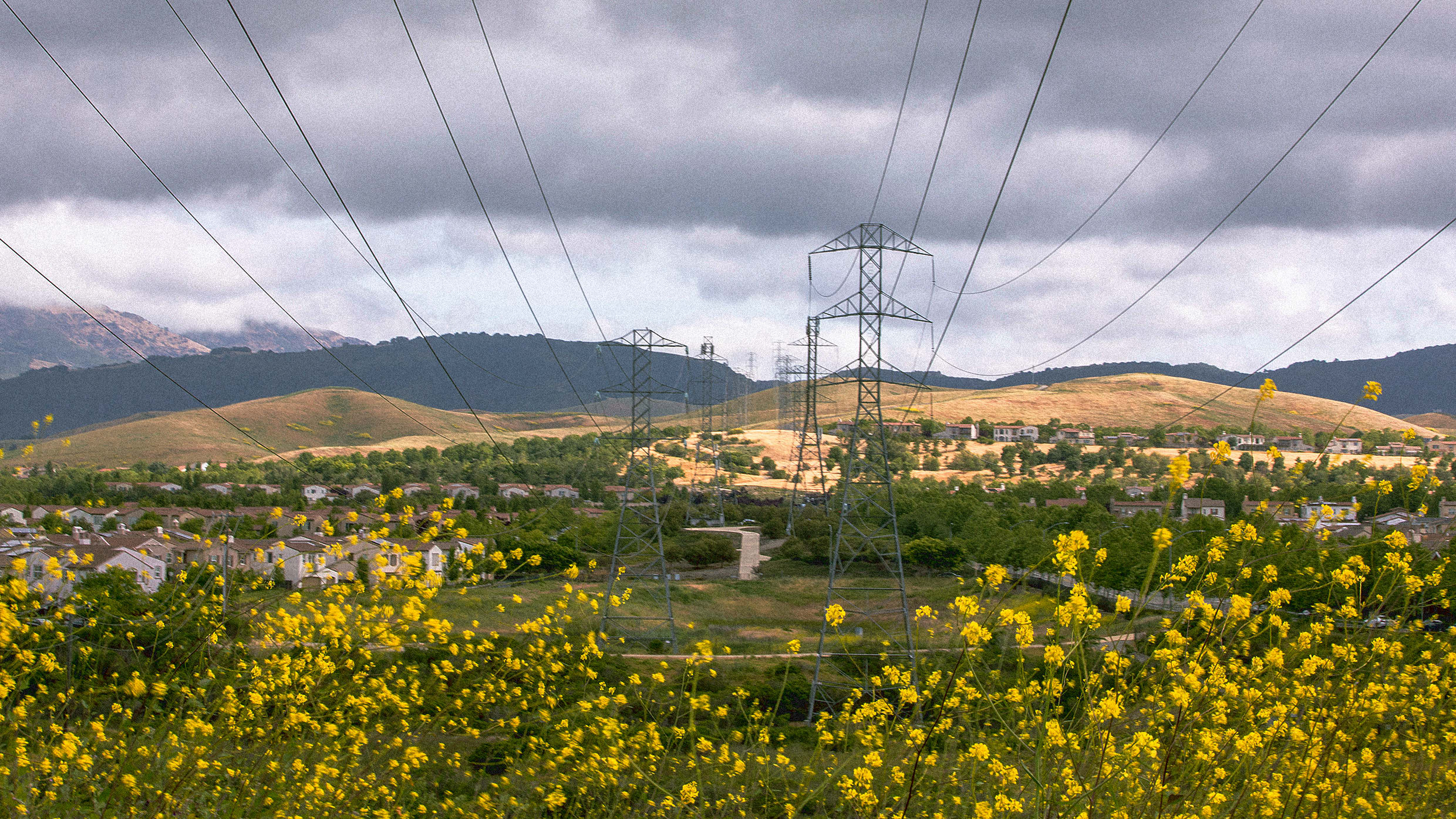 How states are reimagining power grids to take advantage of wind and ...