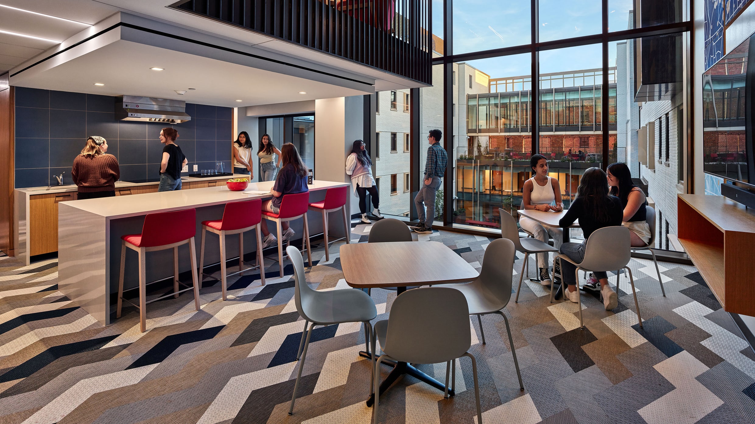 Renovating this 1930s 'doughnut' building meant losing space but ...