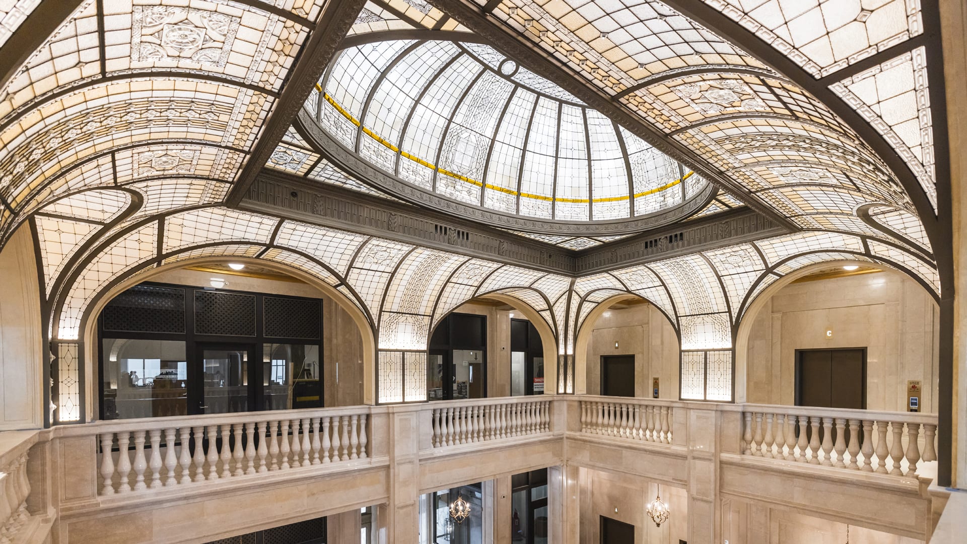 A vacant Detroit tower gets a $300 million restoration.