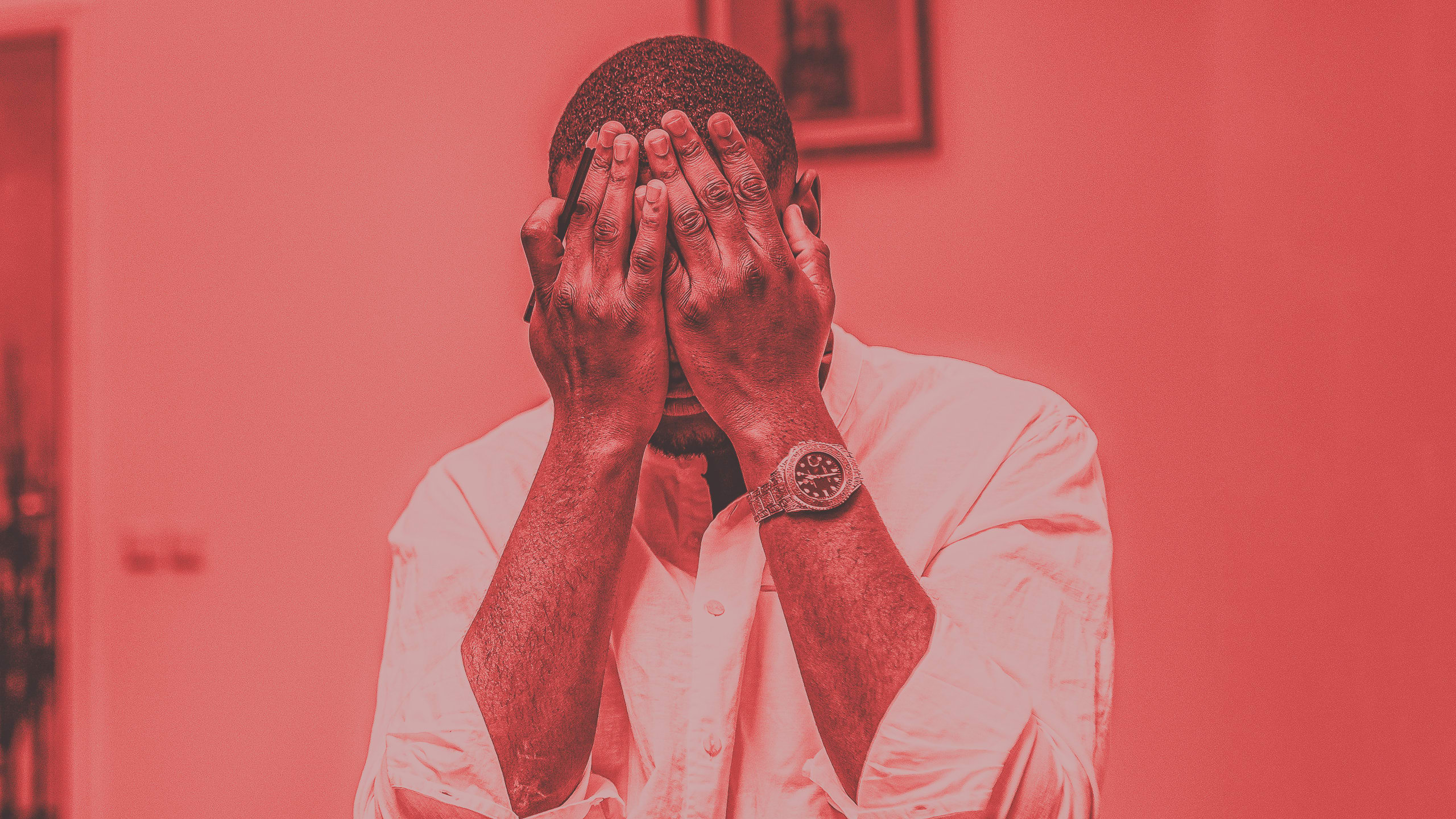 How to spot and manage an insecure boss