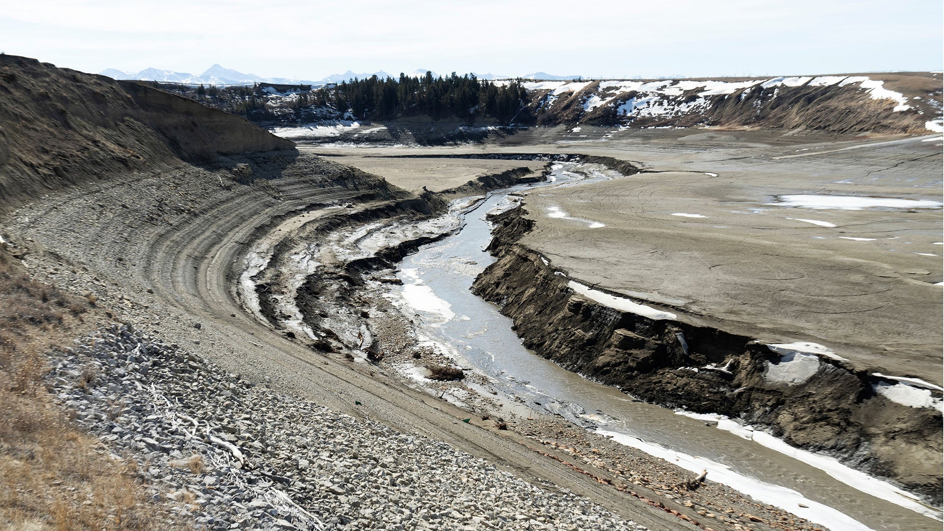 Canada's farmers and oil producers hold 'water talks' to discuss ...