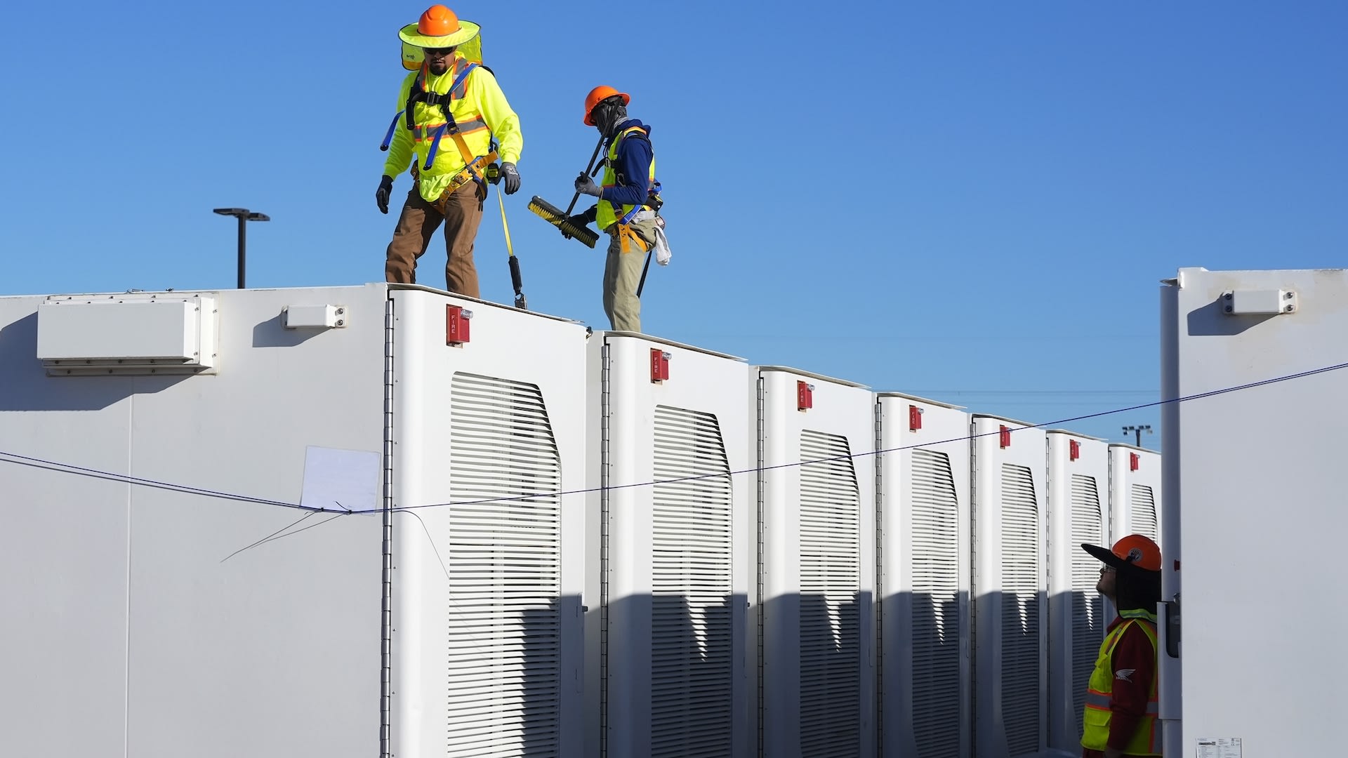 Batteries combine with green energy to address climate change