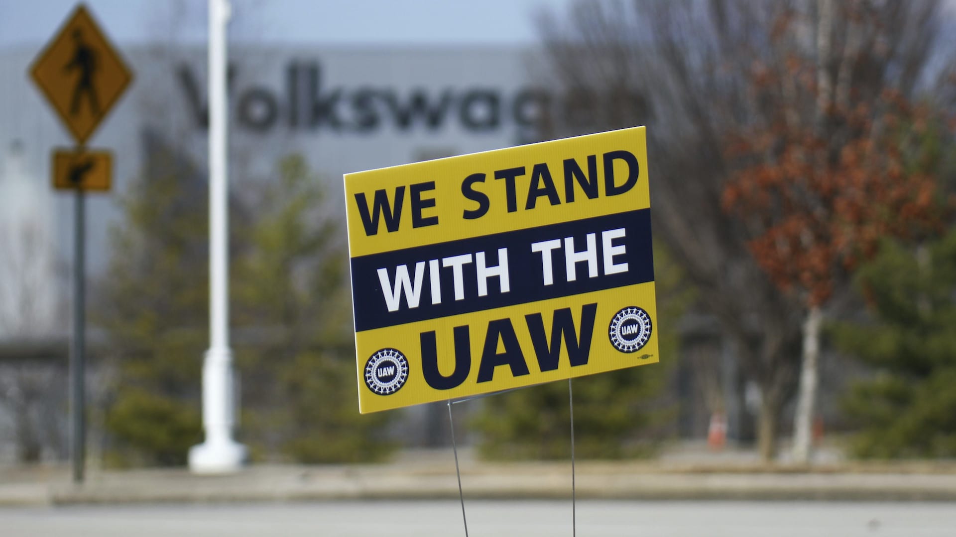 Volkswagen workers to vote on UAW representation