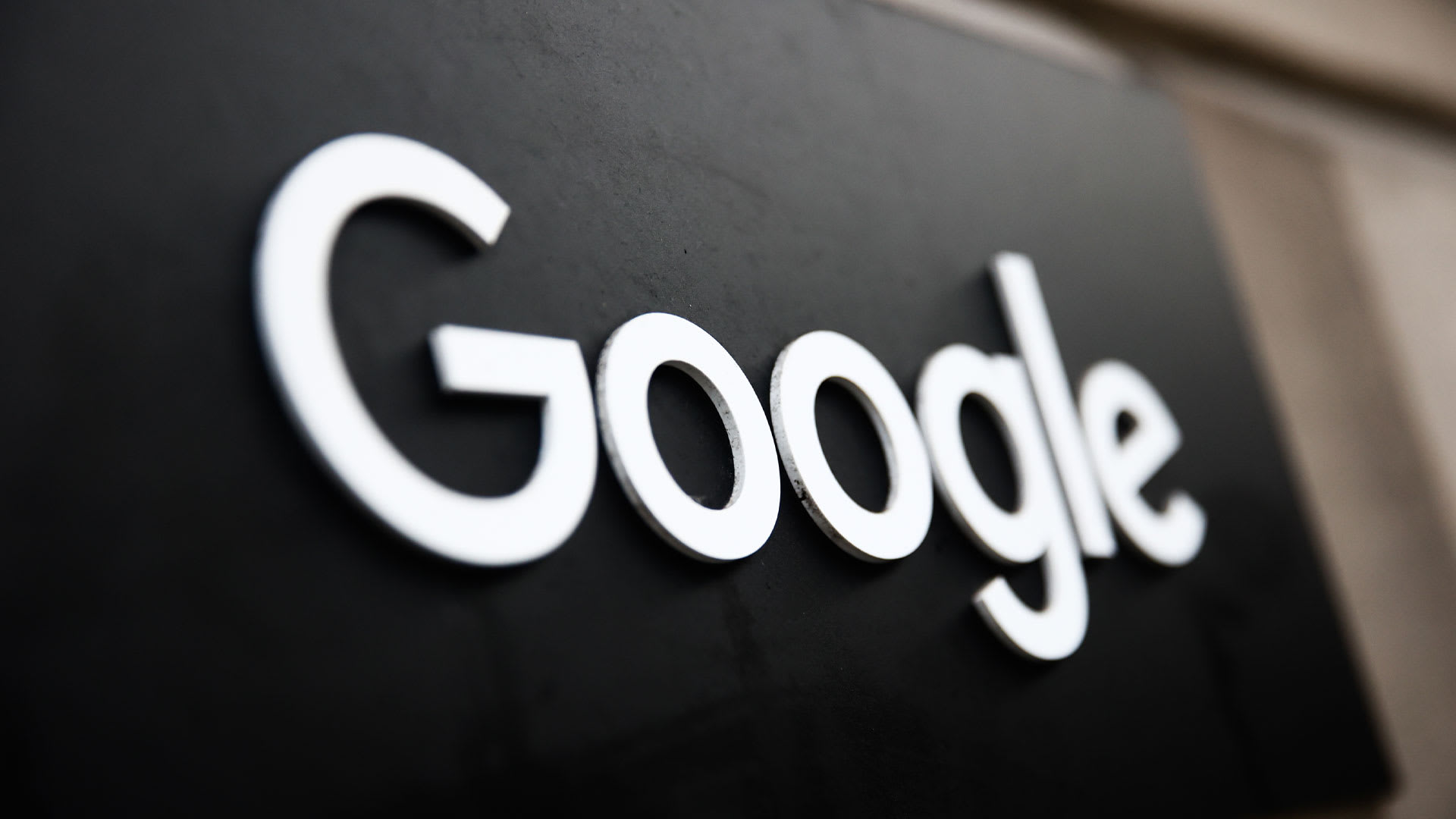 Video: YouTube Music workers laid off in Austin City Council meeting