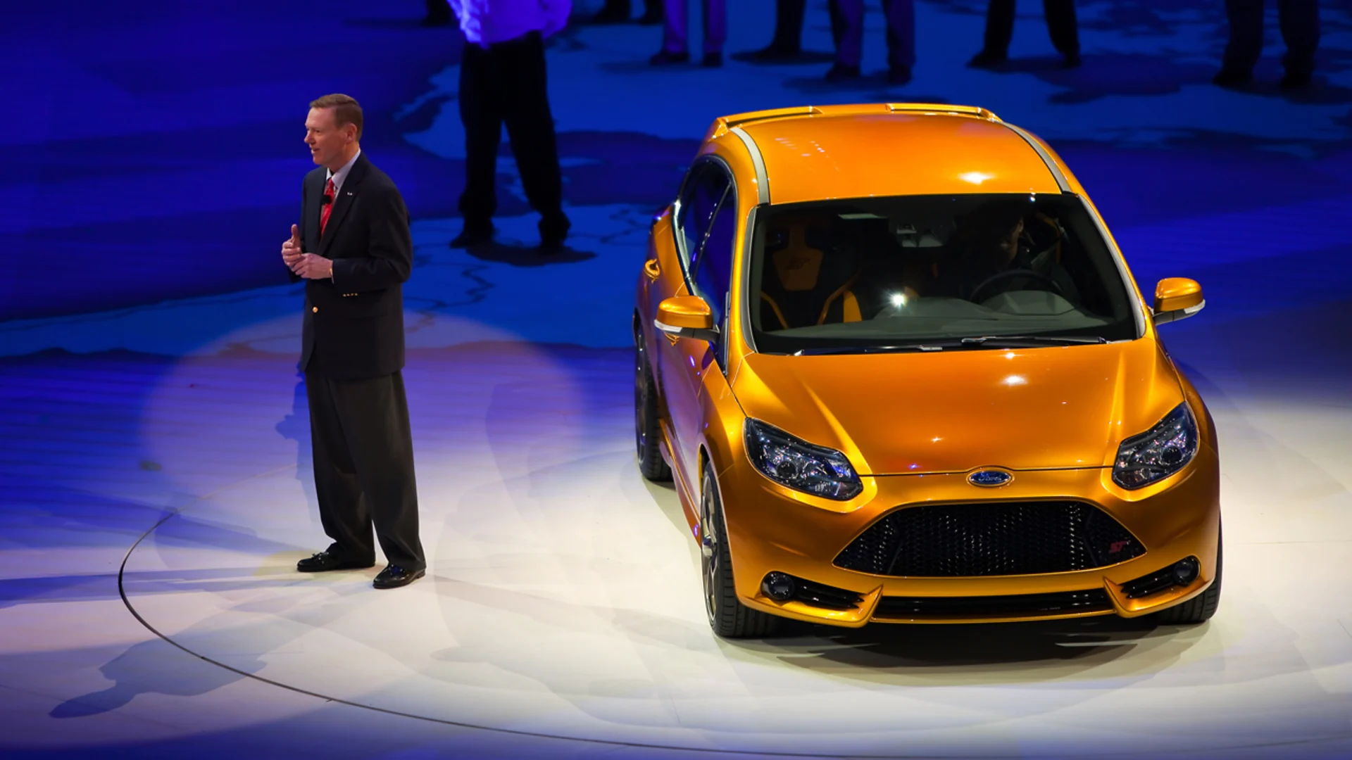 Saving An Iconic Brand: Five Ways Alan Mulally Changed Ford’s Culture ...