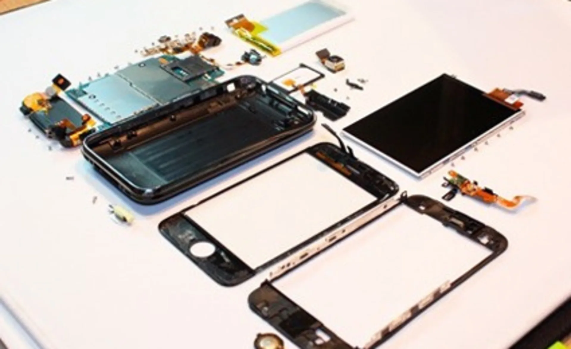 iPhone 3G S Hardware Can Record 720p Video, so Why Doesn't It? - Fast ...