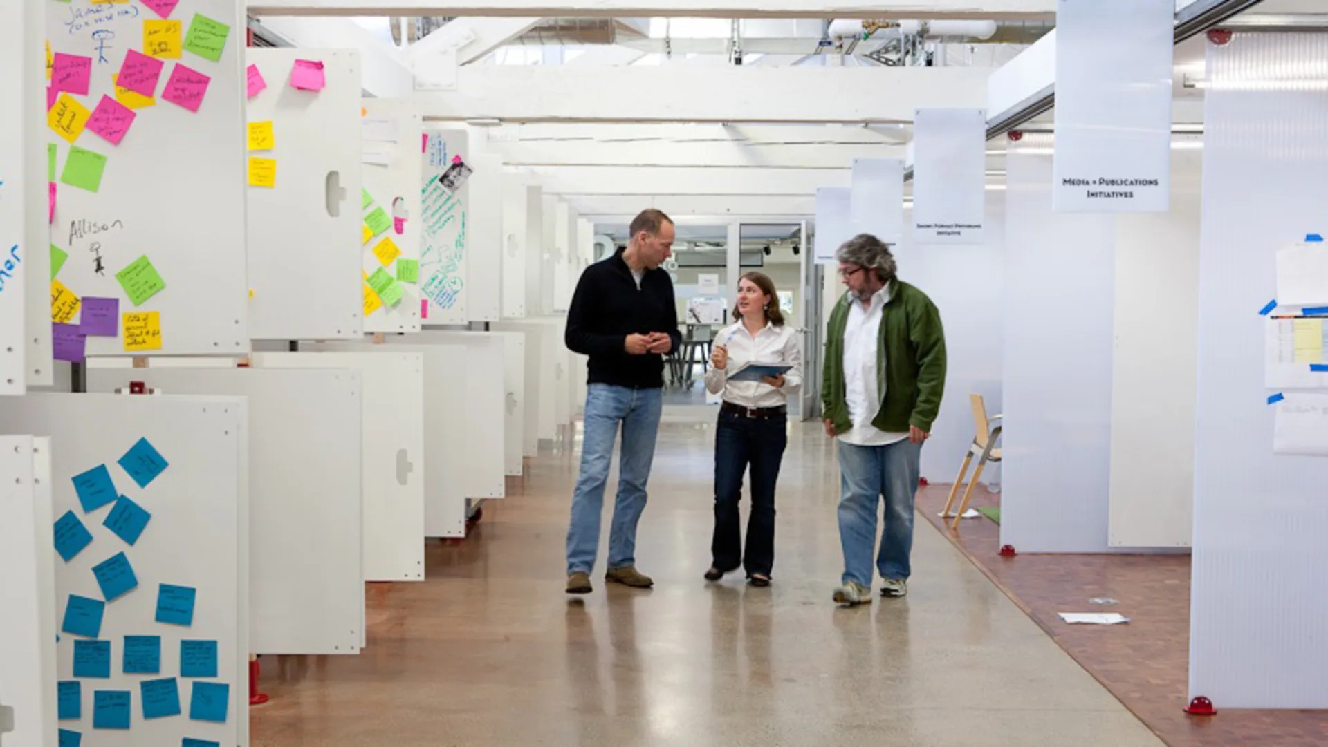 Wall-E: Reconfigurable Walls at Stanford d.school Make Each Class the ...