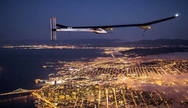 Stunning Photos Of The Solar-Powered Plane Flying Over The Golden Gate ...