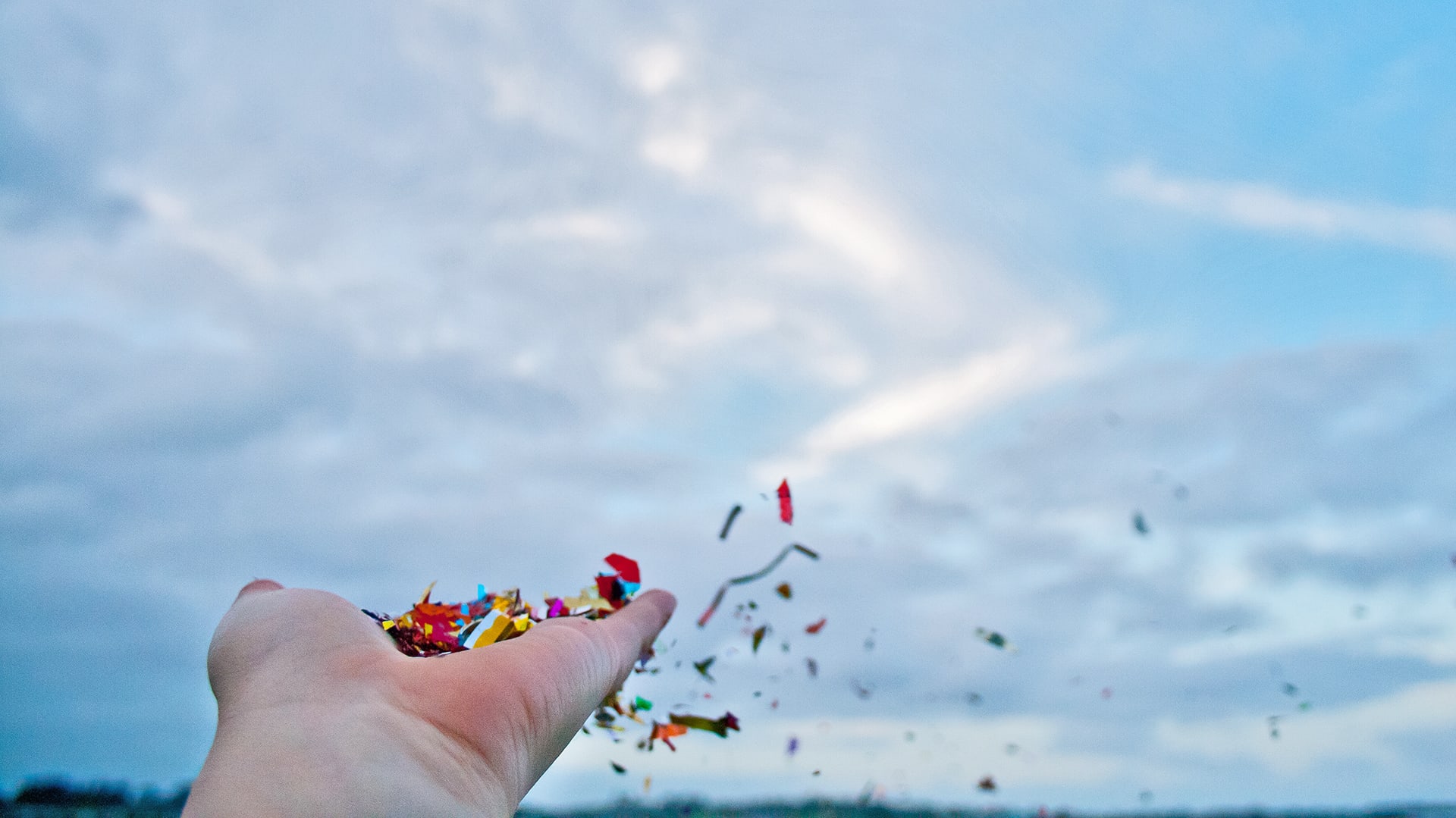 How Apple, Fab, And Warby Parker Welcome Employees - Fast Company