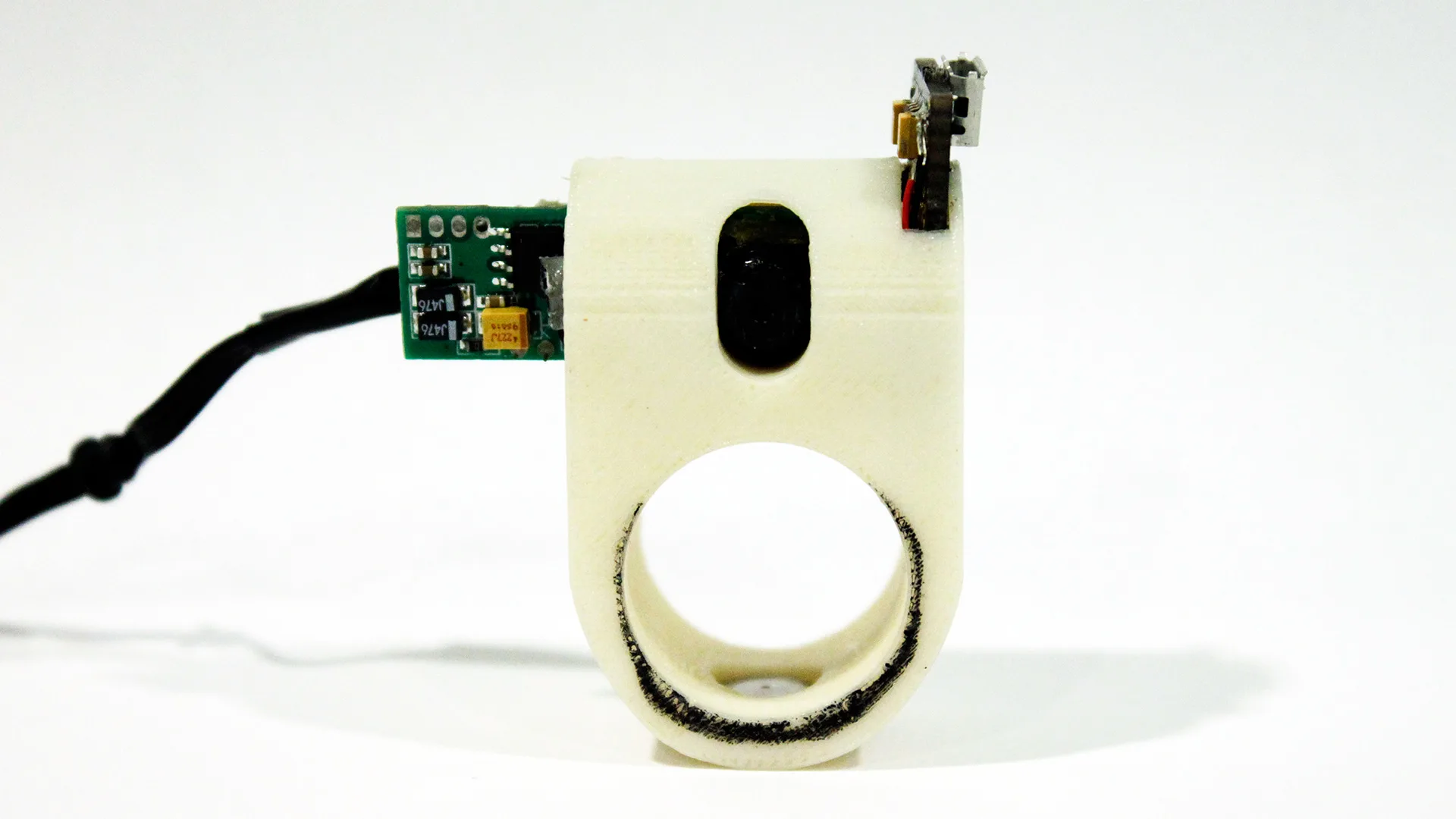 This Decoder Ring Helps The Blind Read Without Braille - Fast Company