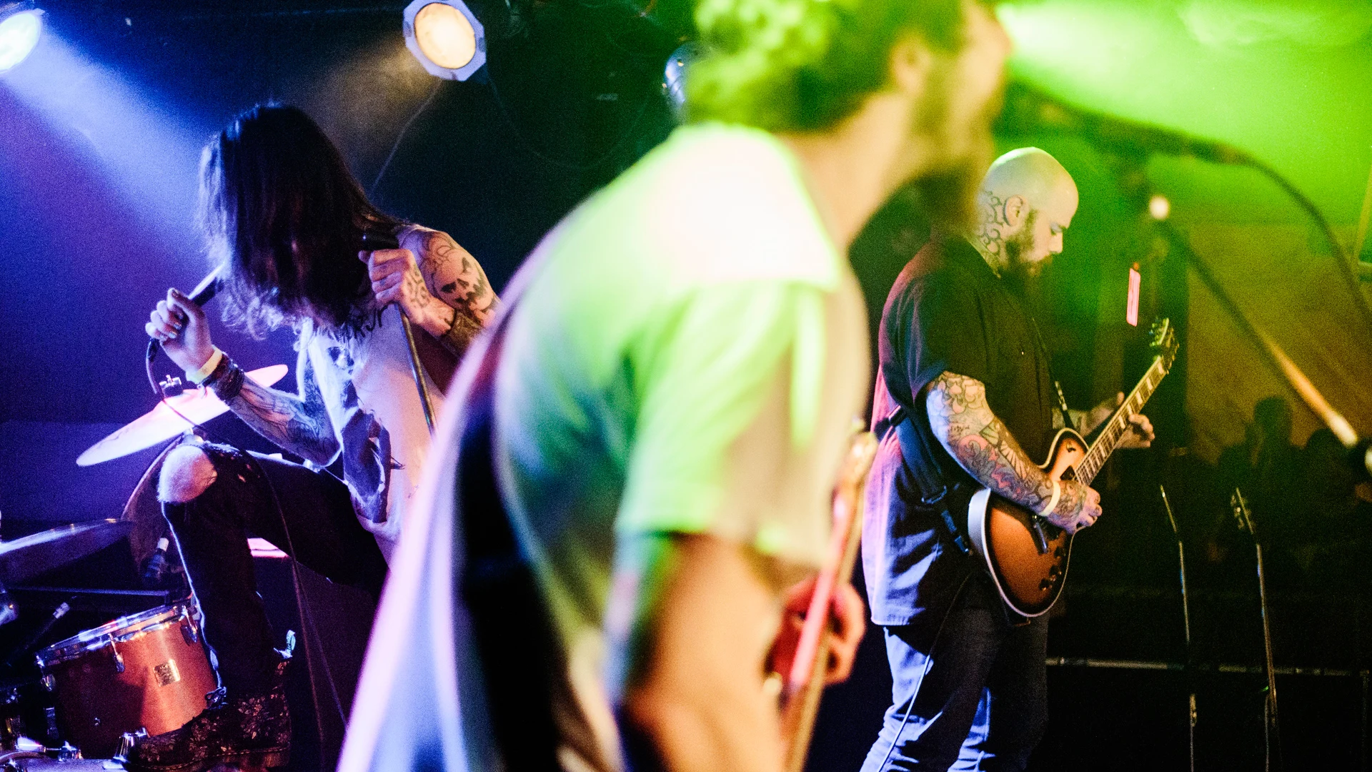 Before The Music: A Real Day In The Life Of A Rock & Roll Band - Fast ...