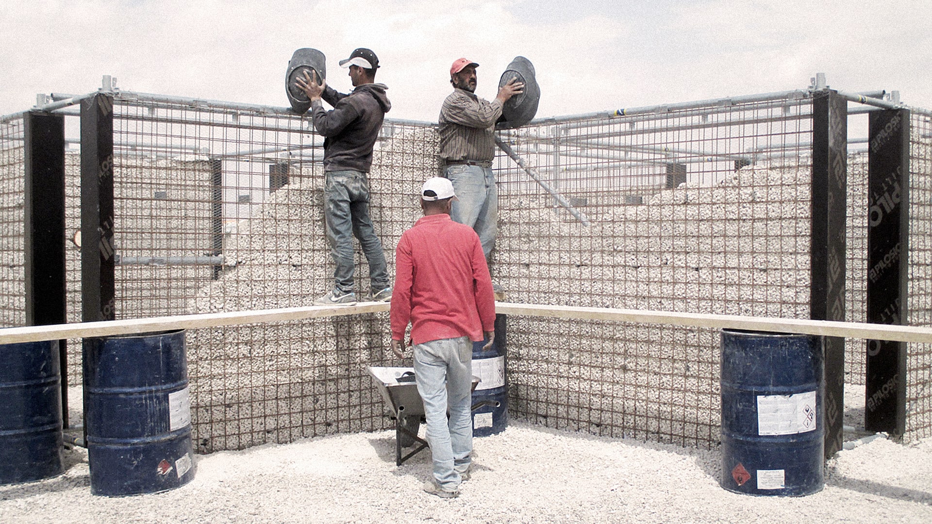 This Low-Cost Refugee Camp Architecture Is Made From Sand - Fast Company