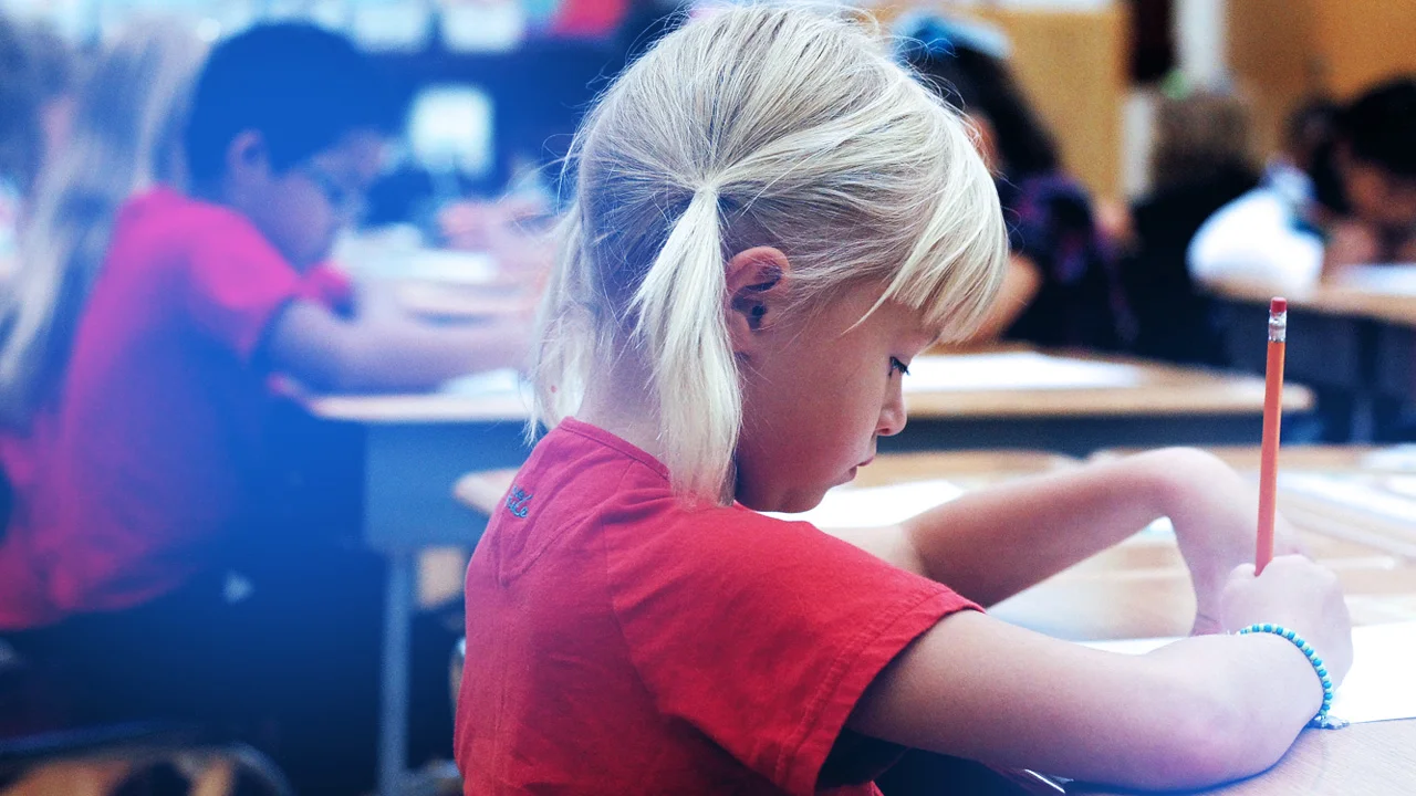 How To Stay Involved At Your Kid's School When You Work Full Time ...