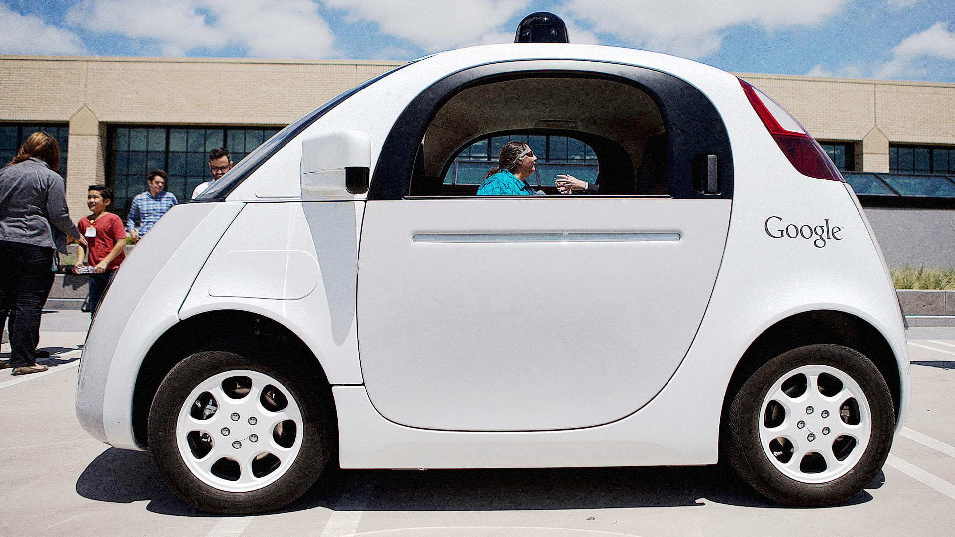 Americans Are Scared Of Self-Driving Cars, But Lazy Enough To Buy Them ...