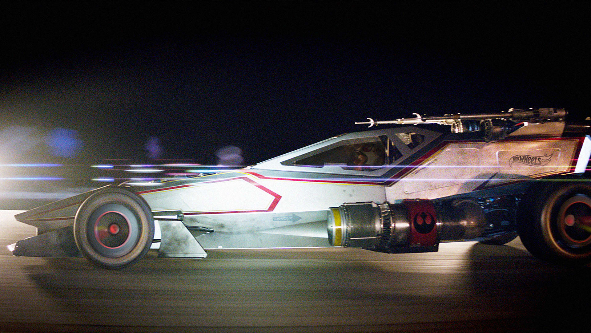 How Mattel Created a Life-Sized Hot Wheels X-Wing Racer For San Diego ...