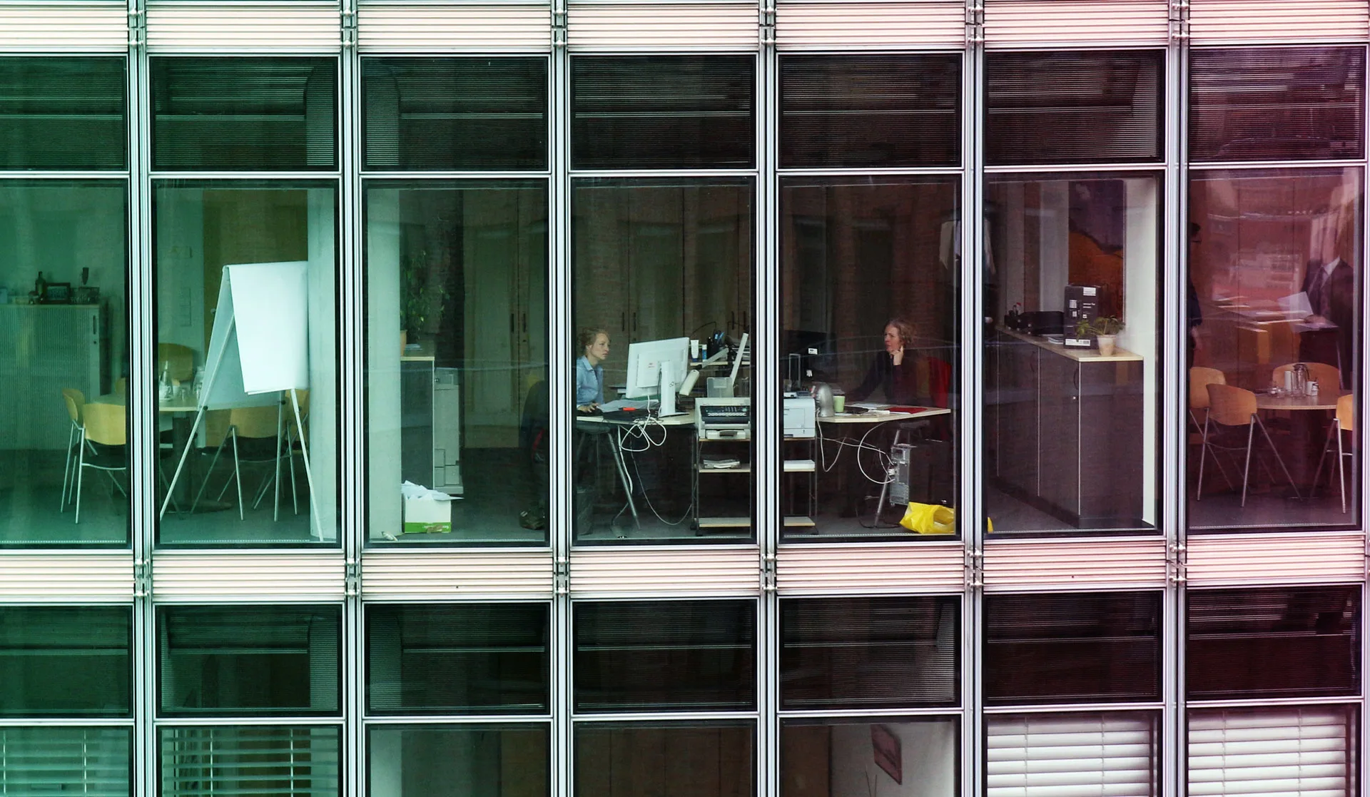 10 Ways To Be A Better Employee In 2017 - Fast Company