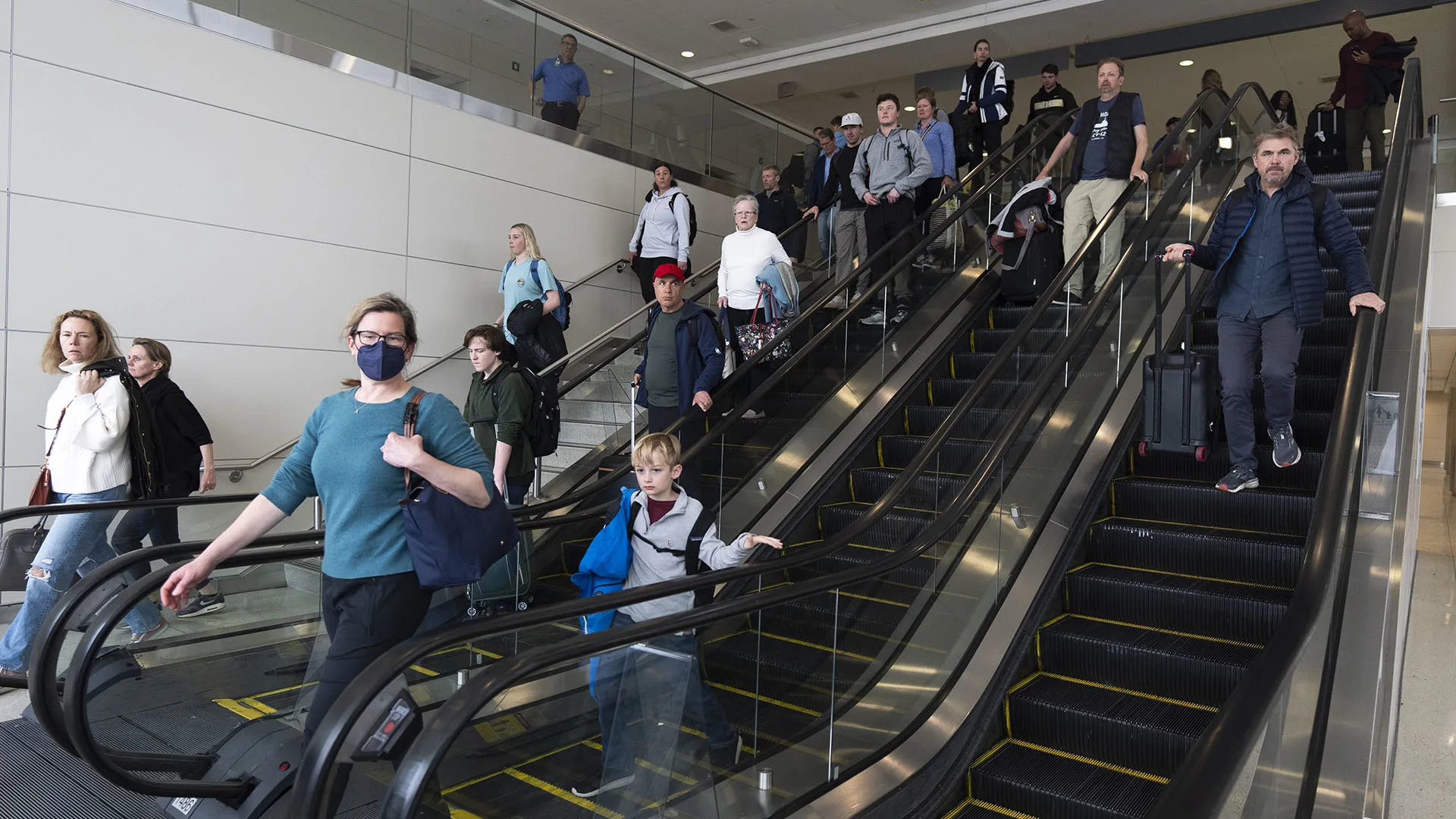 U.S. Customs and Border Protection expands its use of apps at airports ...