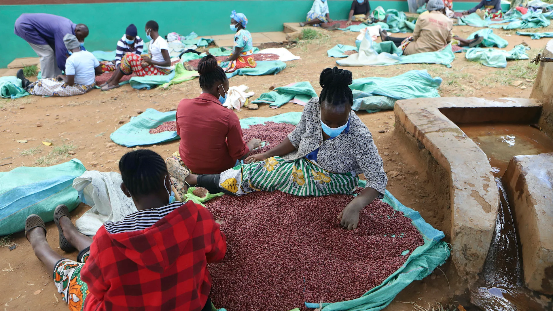 African farmers address climate change with old and new practices ...